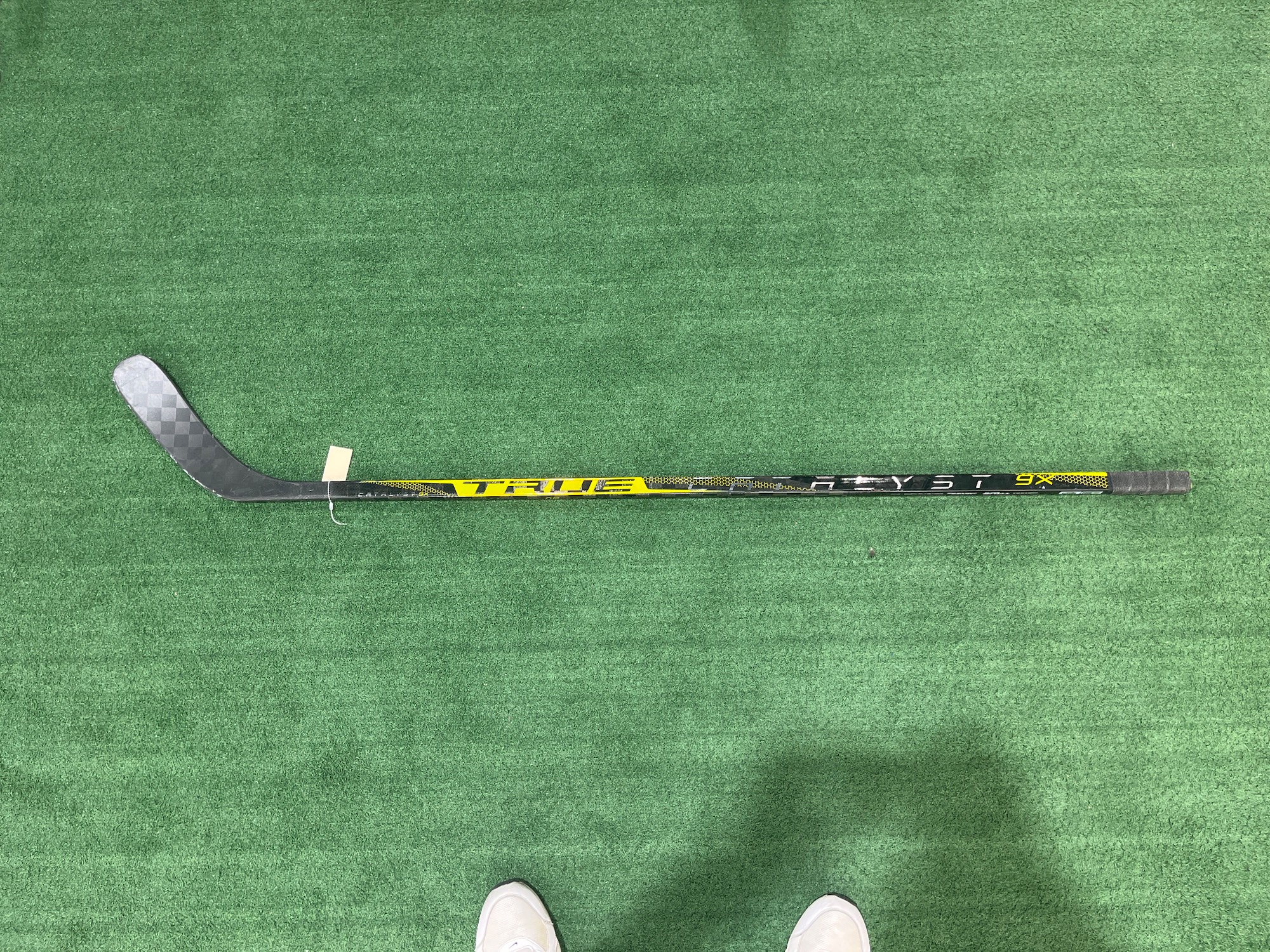 Used Intermediate True Catalyst 9X Right Hockey Stick 57" | SidelineSwap
