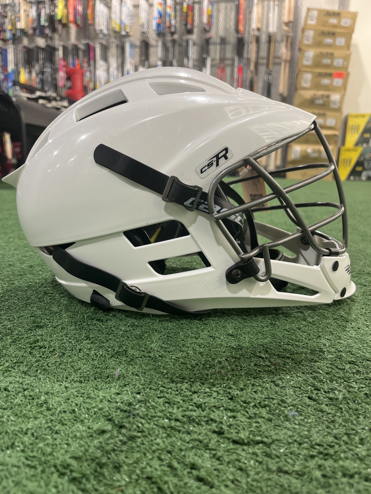 Used Cascade CS-R Youth Helmet | SidelineSwap