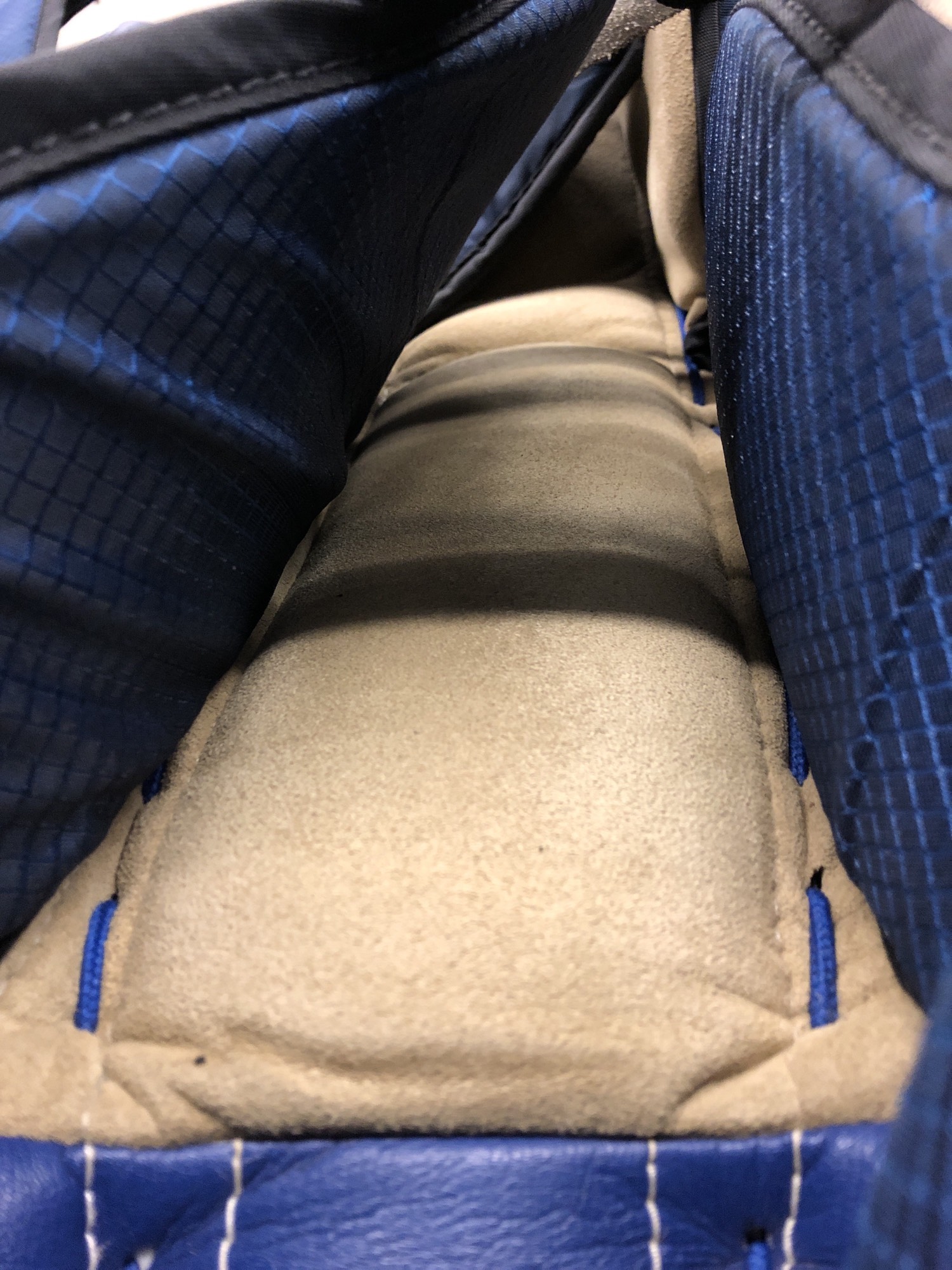 Used 34" Simmons Matrix Goalie Leg Pads | SidelineSwap