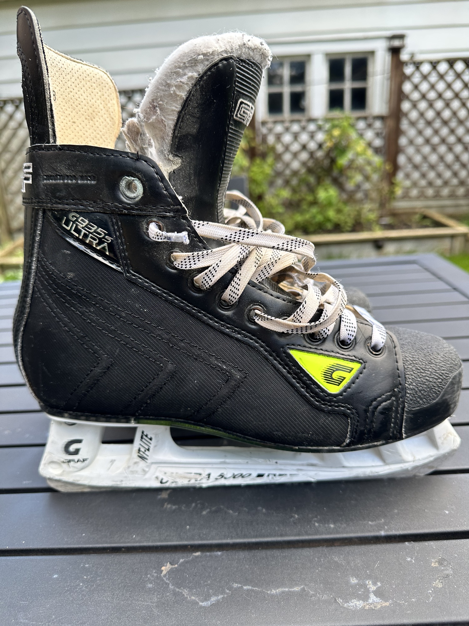 Graf skates 935 ultra | SidelineSwap