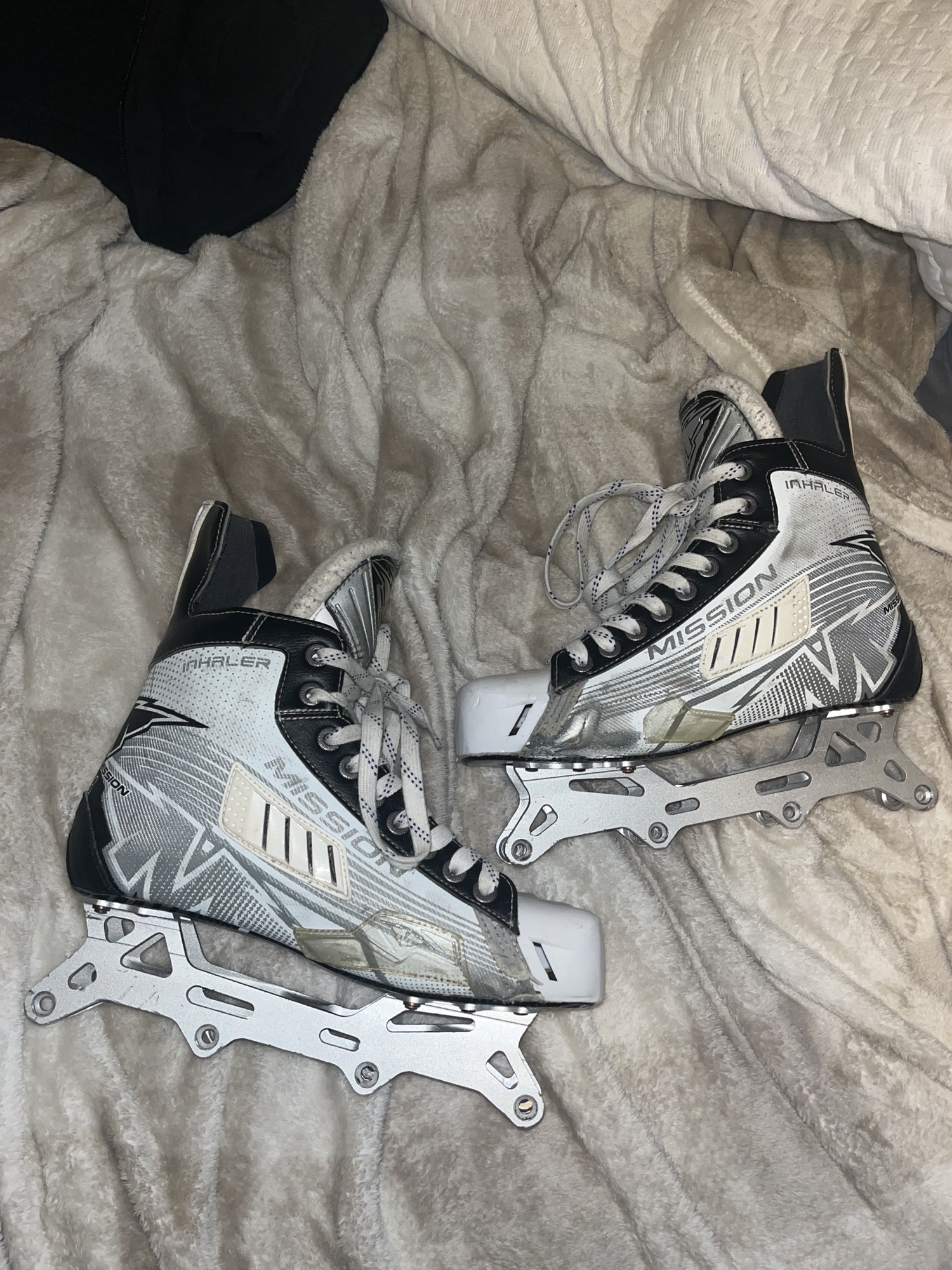 Used Mission Size 8D Inhaler AC2 Hockey Skates | SidelineSwap