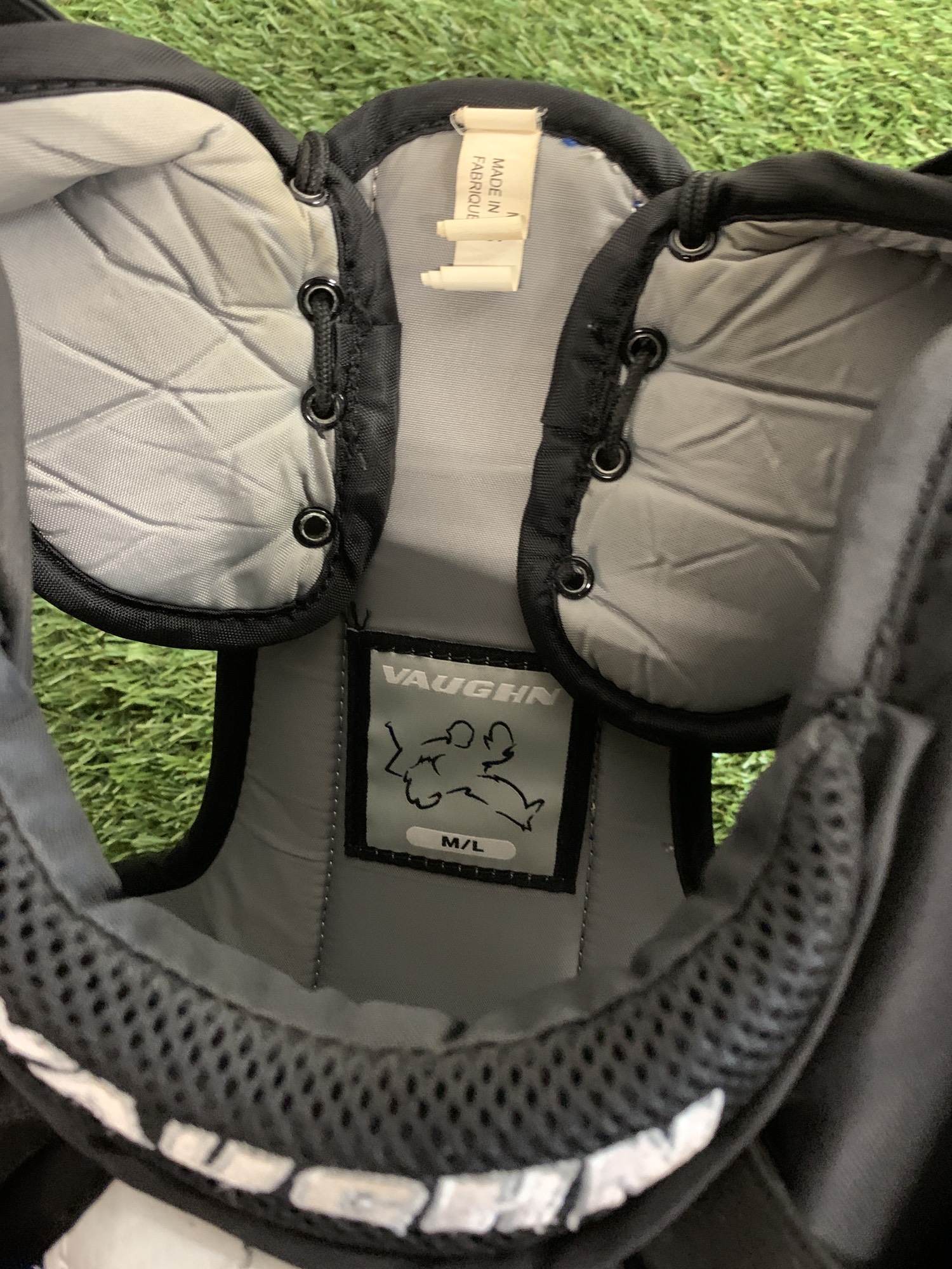 Used Medium/Large Vaughn Velocity V7 Goalie Chest Protector | SidelineSwap