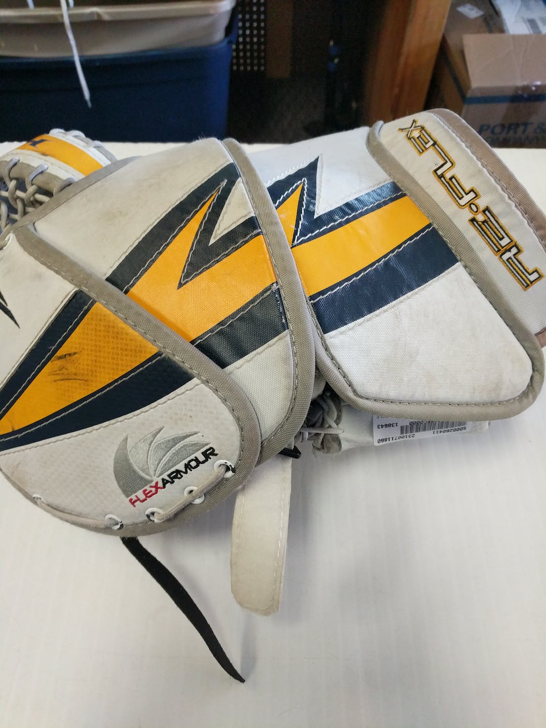 Used Itech Profile Regular Goalie Catchers | SidelineSwap