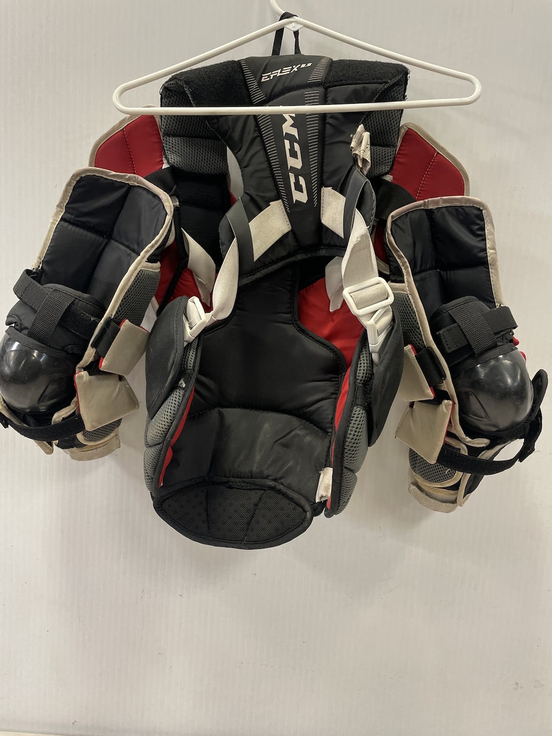Used Ccm Eflex5.5 L Xl Goalie Body Armour | SidelineSwap