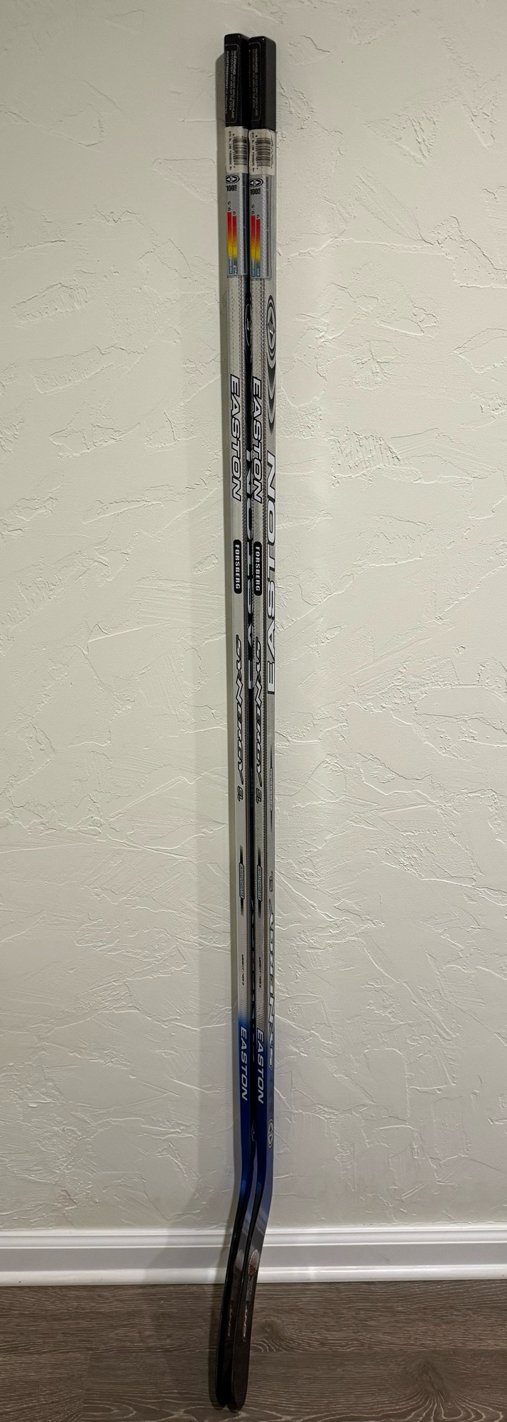 Easton Synergy SL Hockey Stick - Forsberg/ PM9 - 100 Flex - RH - Brand ...