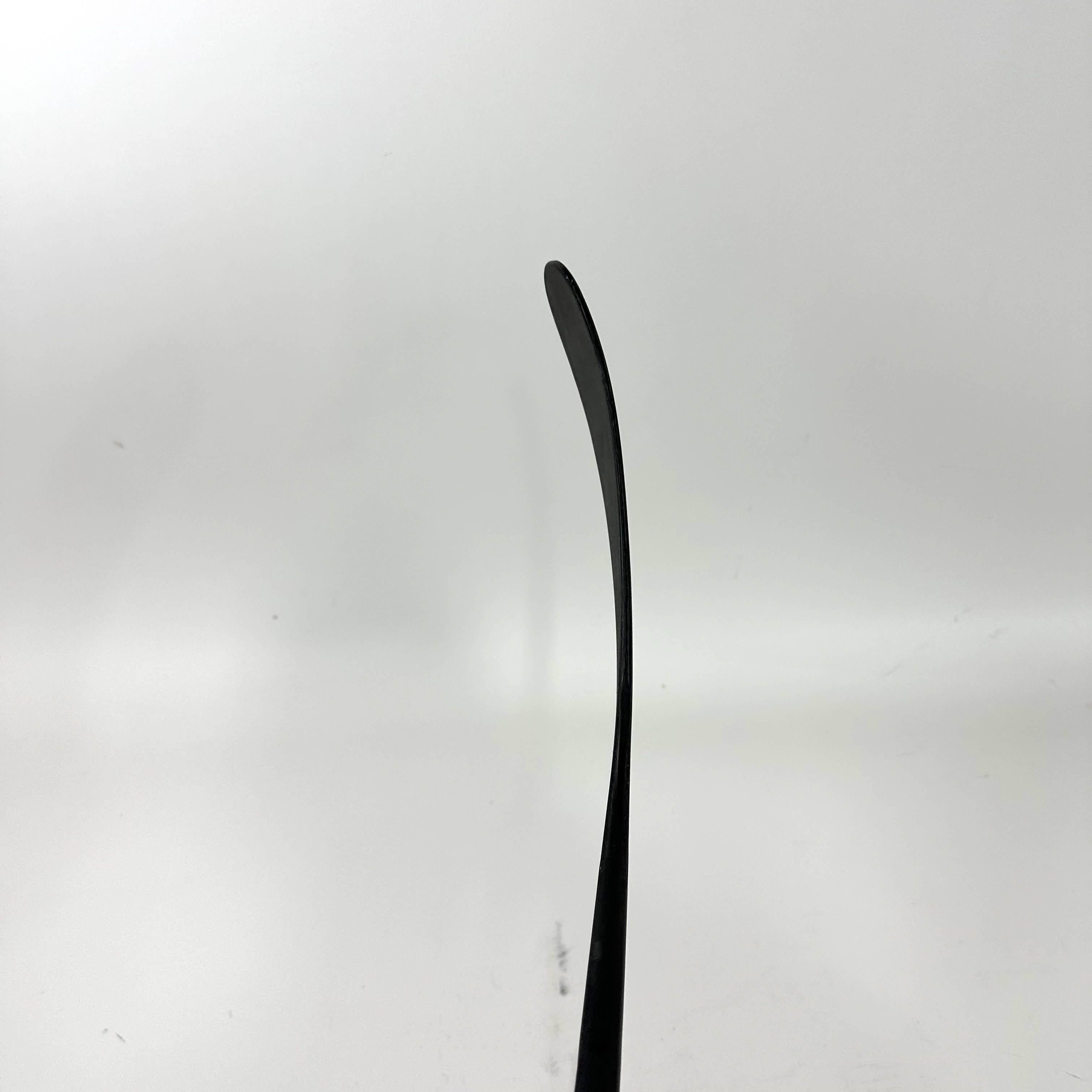 Repaired Right Handed CCM Trigger 7 pro | 65 Flex | P28 Curve | Grip | #Q914 | SidelineSwap