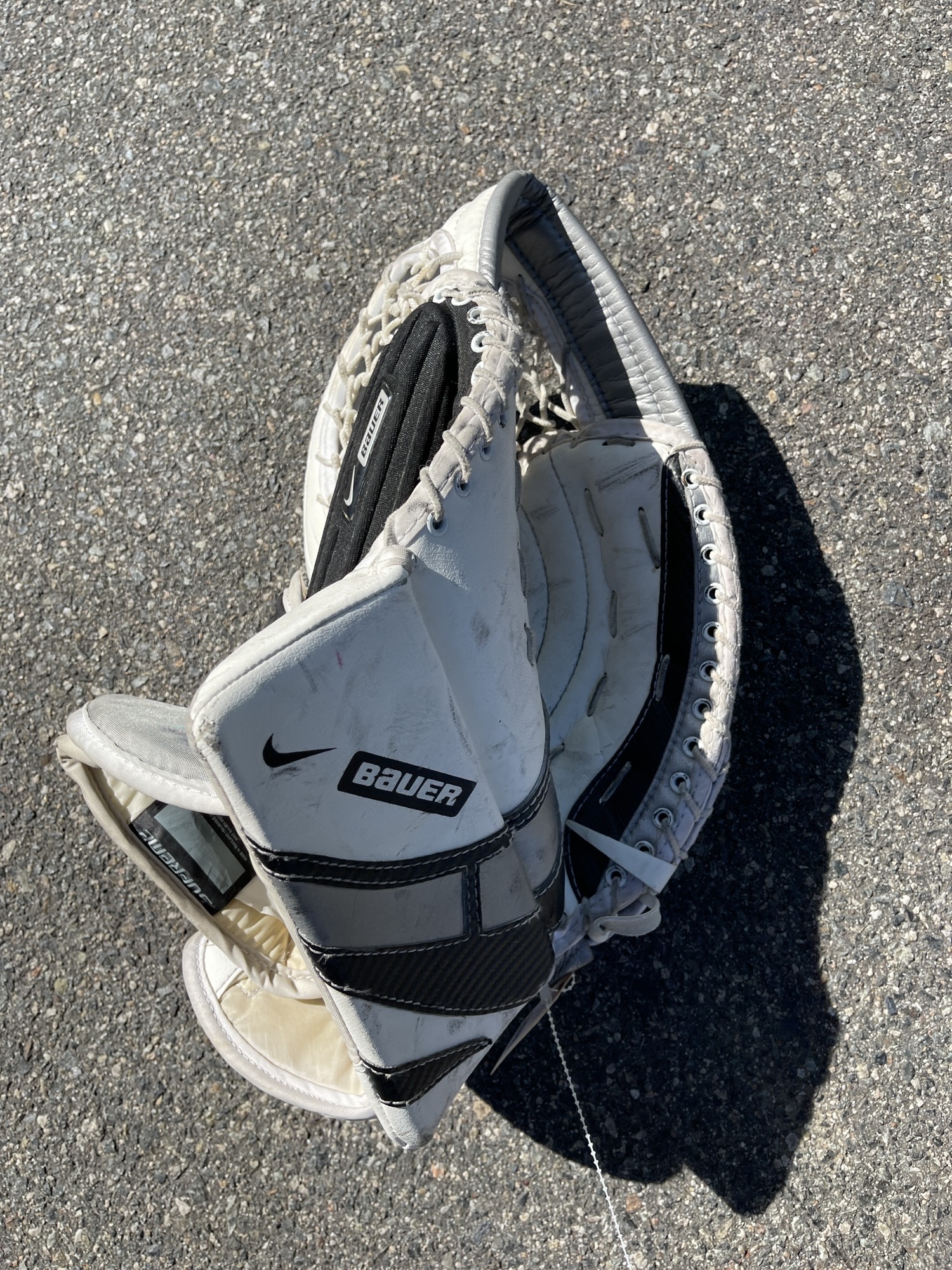 Used Bauer Supreme One95 Regular Goalie Gloves | SidelineSwap