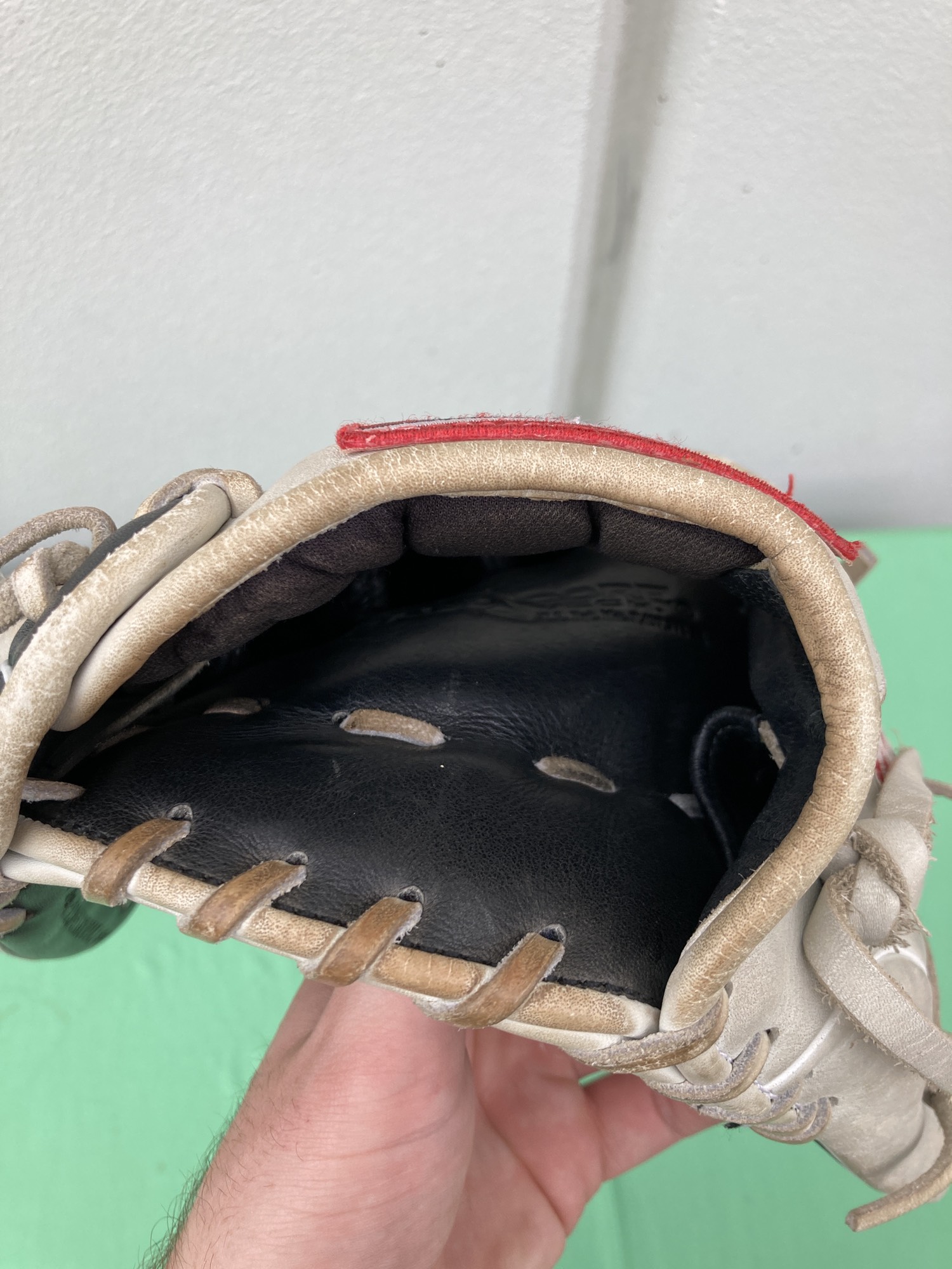 Used Rawlings Gamer Right Hand Throw Infield Baseball Glove 11.5" | SidelineSwap