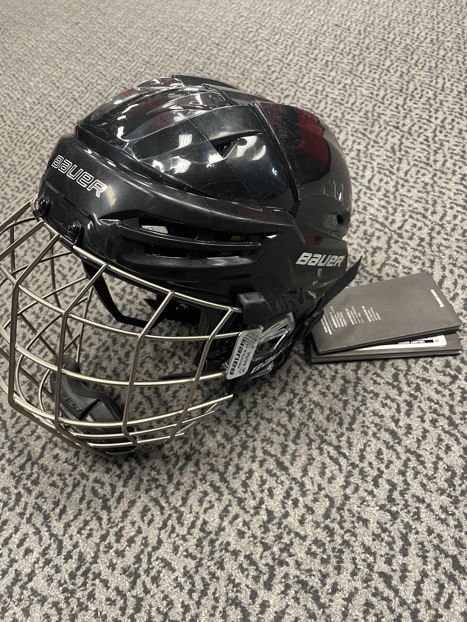 OUT OF BOX Bauer Reakt 95 Black Medium Combo Helmet | SidelineSwap