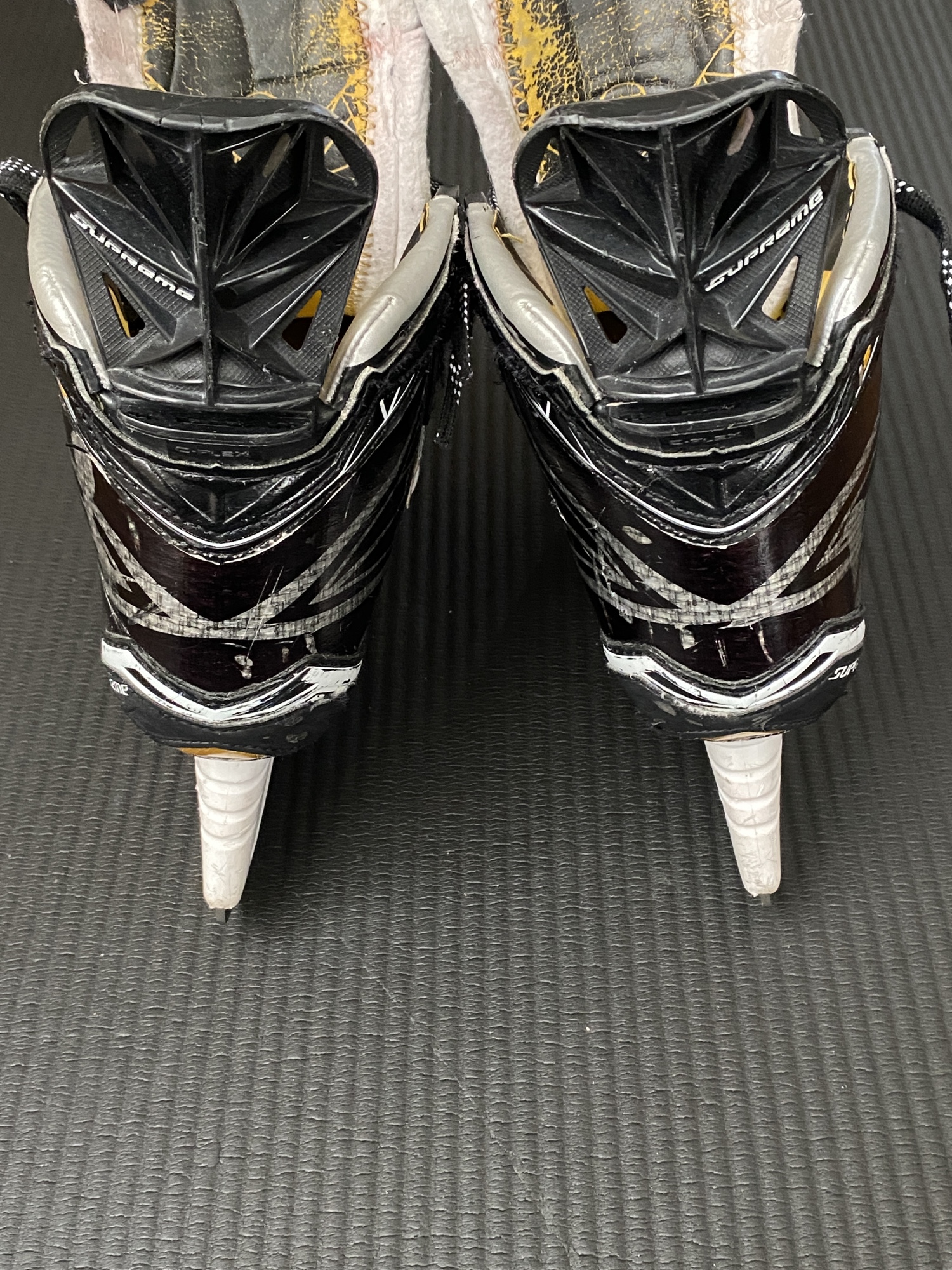 Bauer Supreme 1S Hockey Skates, Size 5 EE (extra wide)- used ...