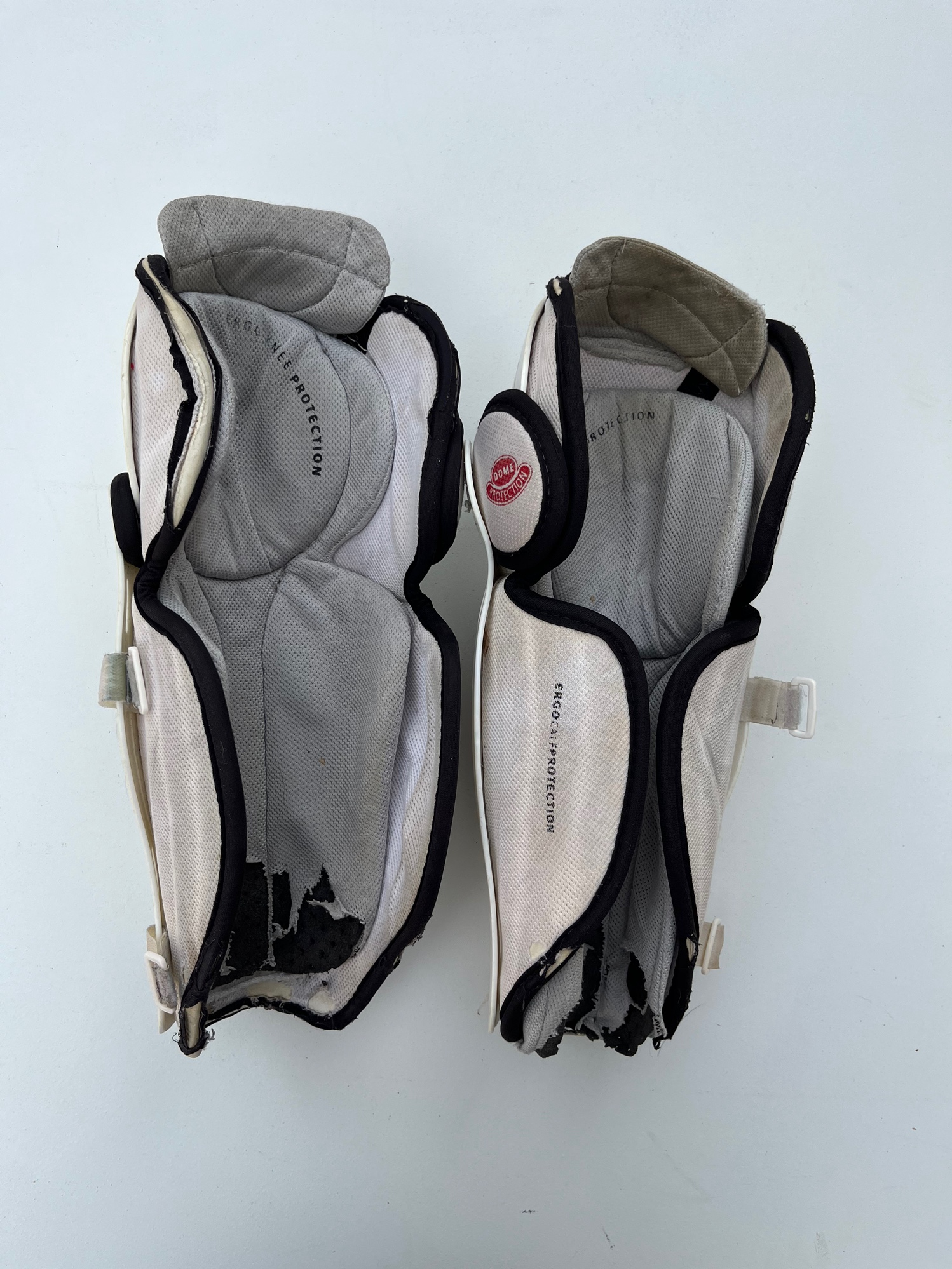 Bauer Vapor Shin Guards | SidelineSwap