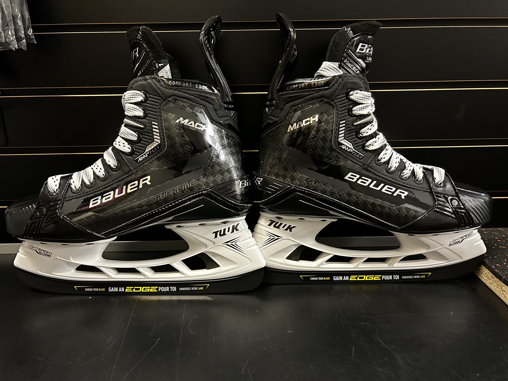 New Bauer Size 8 Supreme Mach Hockey Skates | SidelineSwap