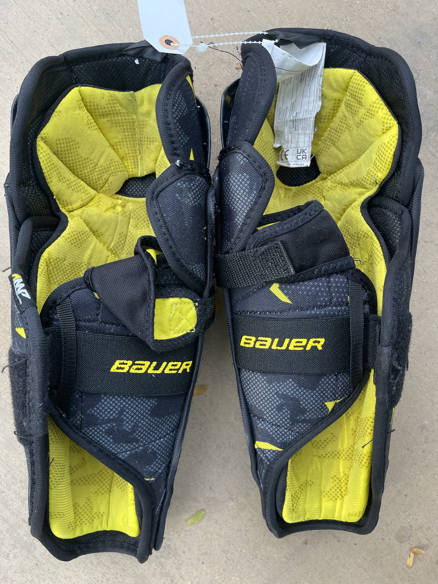 Junior Used Bauer Supreme 3S Shin Pads 12" | SidelineSwap
