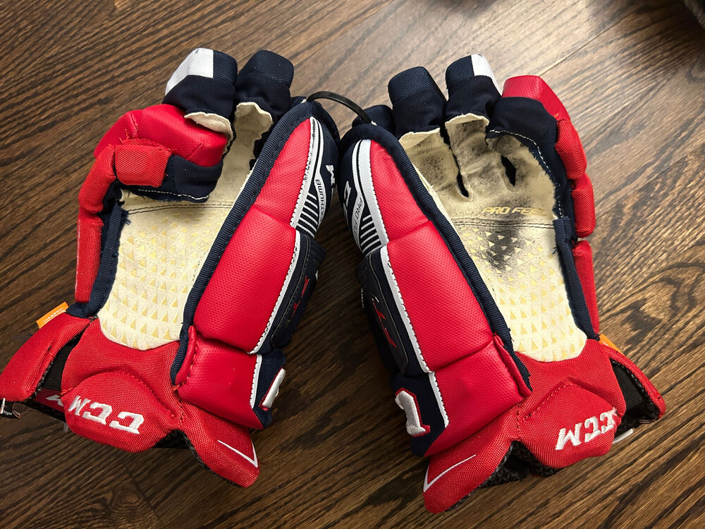 TEAM USA Senior CCM Jetspeed FT1 PRO STOCK HOCKEY GLOVES 14" | SidelineSwap