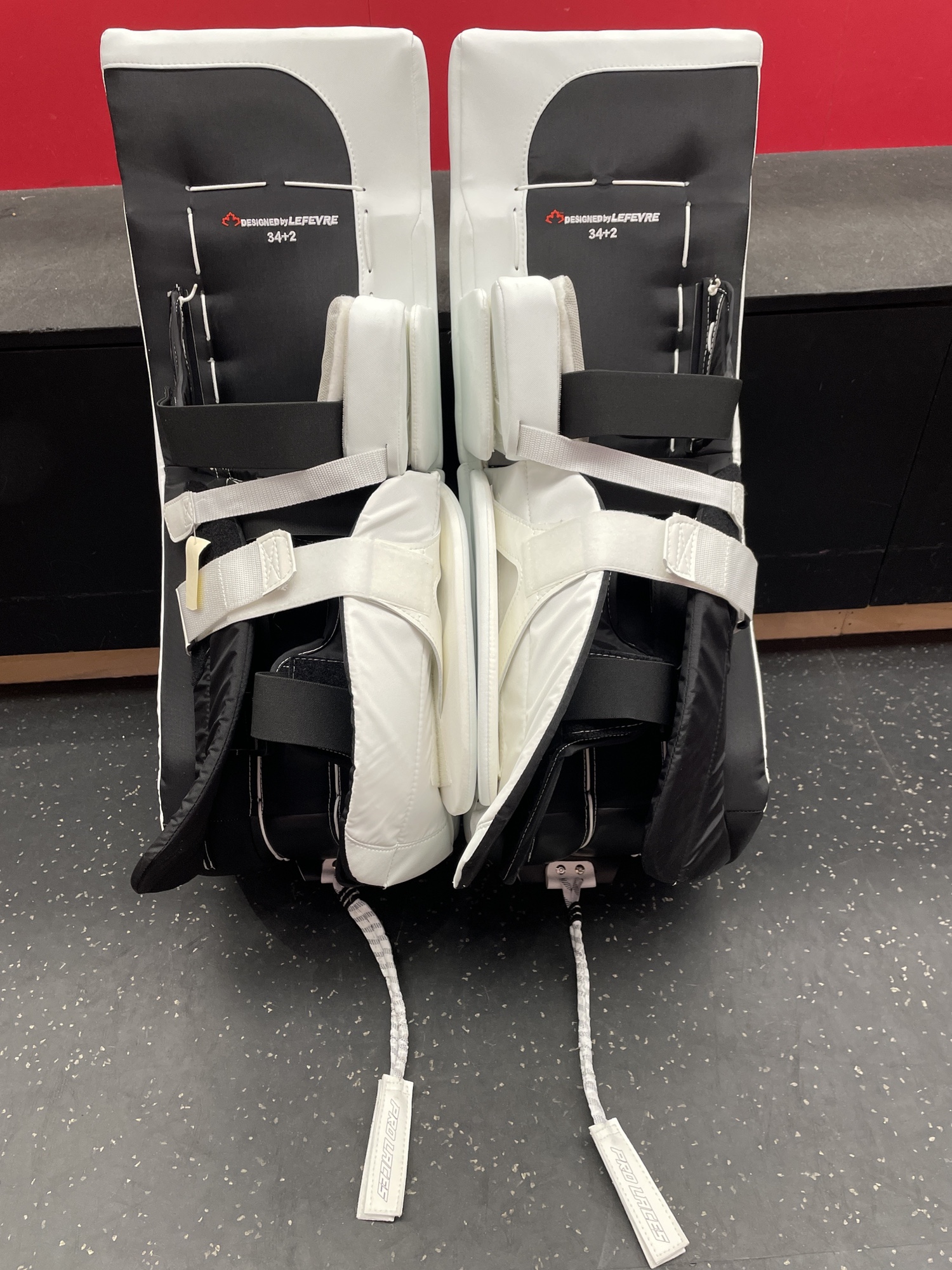True Catalyst 9X3 Goalie Full Set 34+2" | SidelineSwap