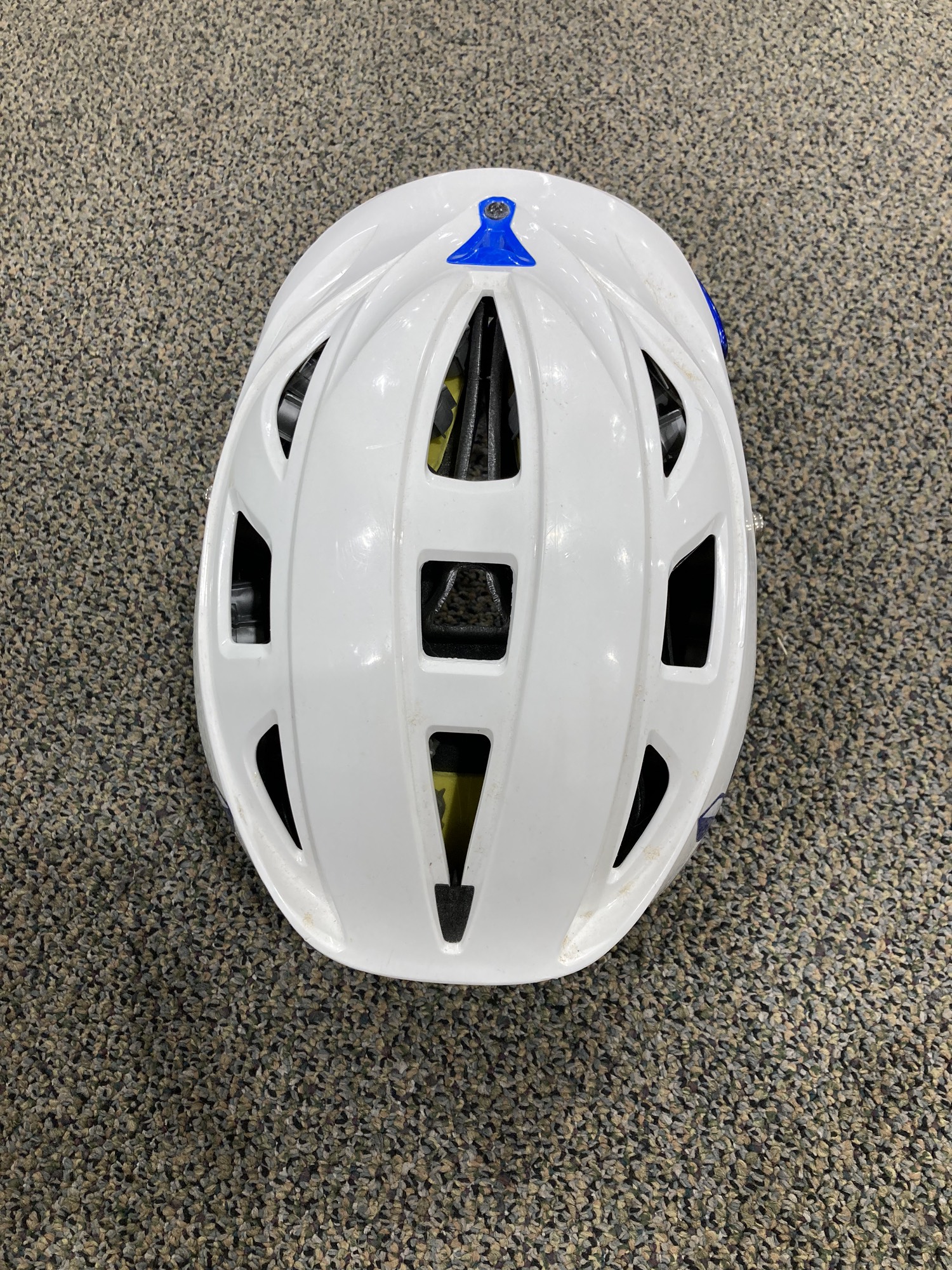 Used White Cascade R Helmet W/ Blue Facemask & Chin Piece | SidelineSwap