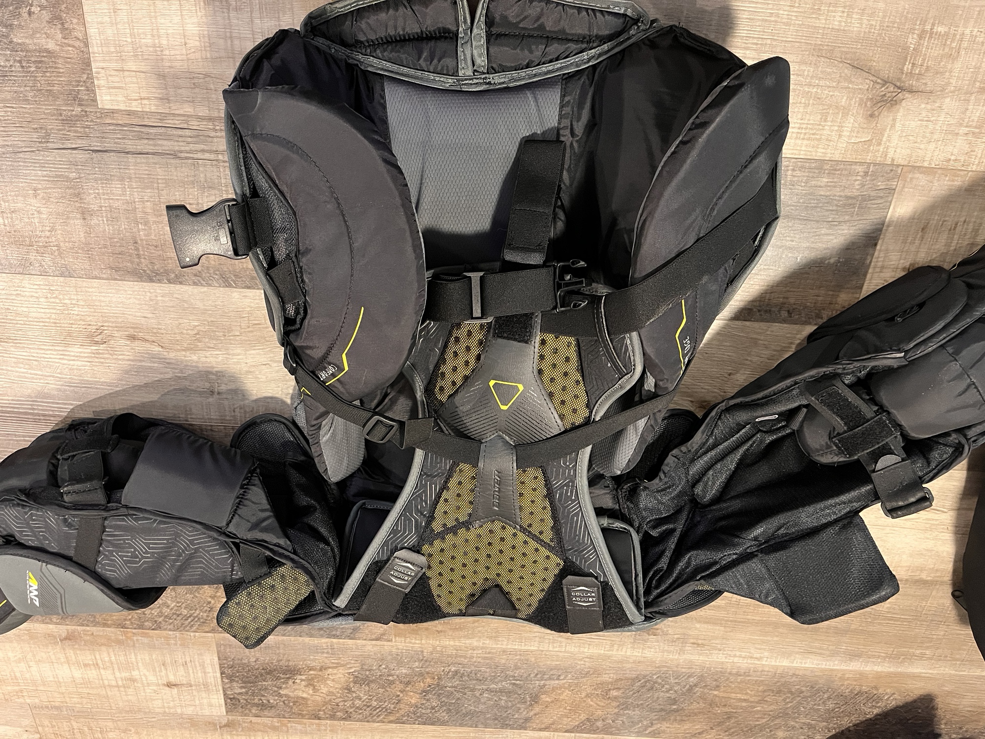 Used XL Bauer Mach Goalie Chest Protector | SidelineSwap