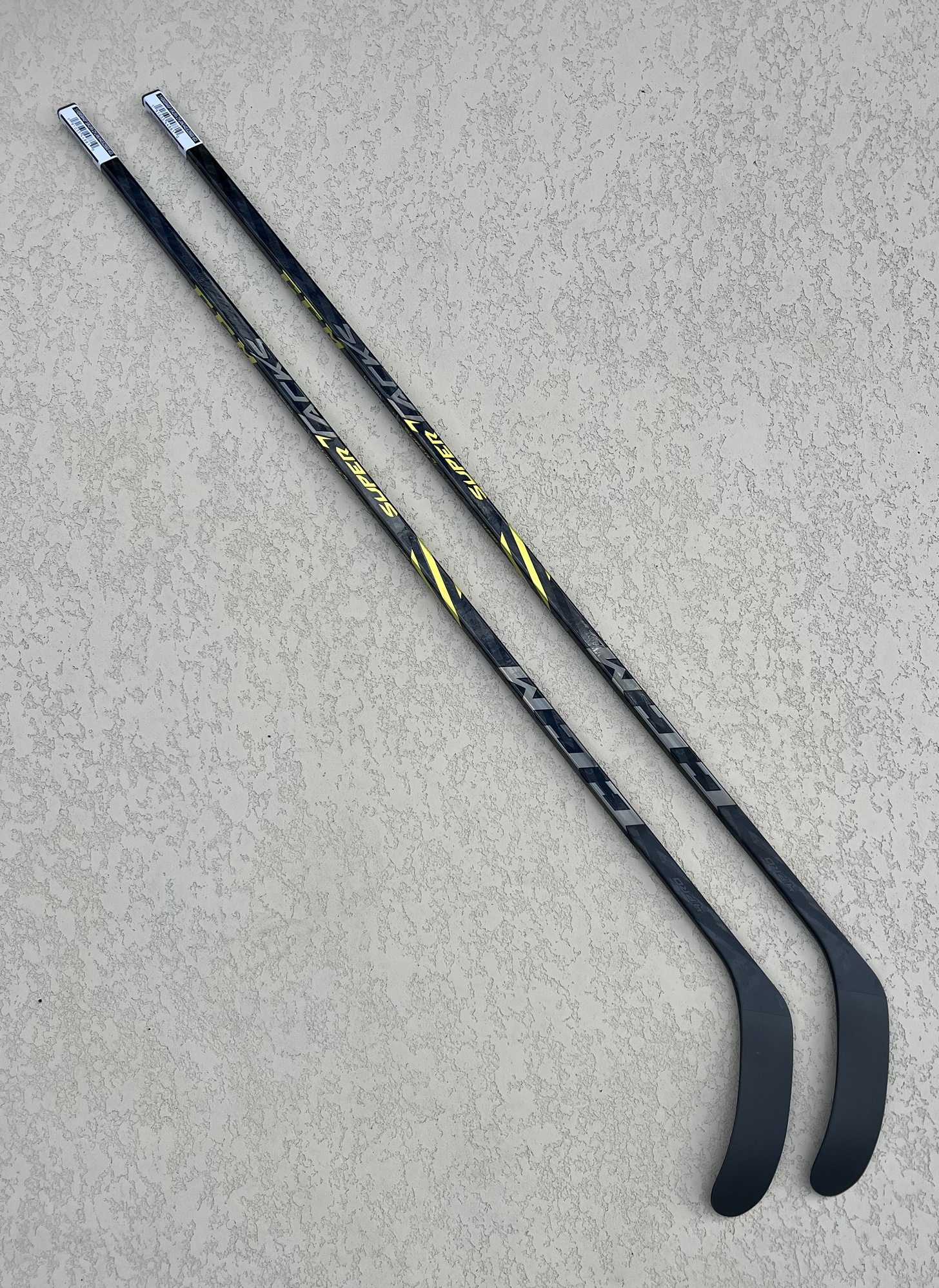 2 pack Senior New Left Hand CCM Super Tacks AS4 Pro Hockey Stick 85 ...