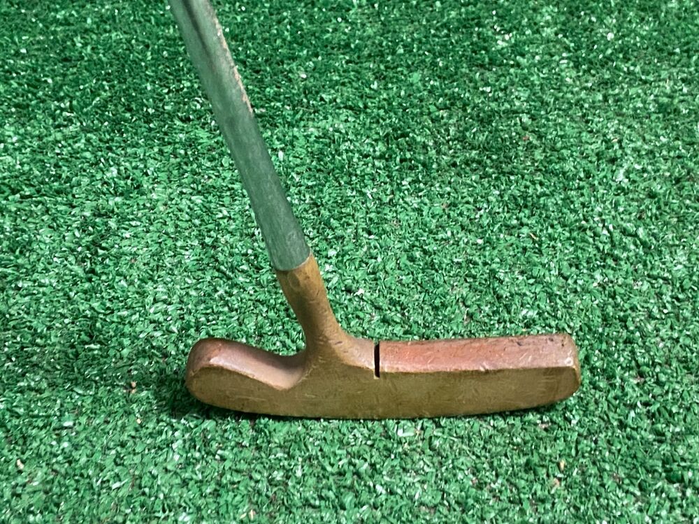 Bullseye Offset Putter Acushnet RH Fluted Steel 34.5 Inches With New ...