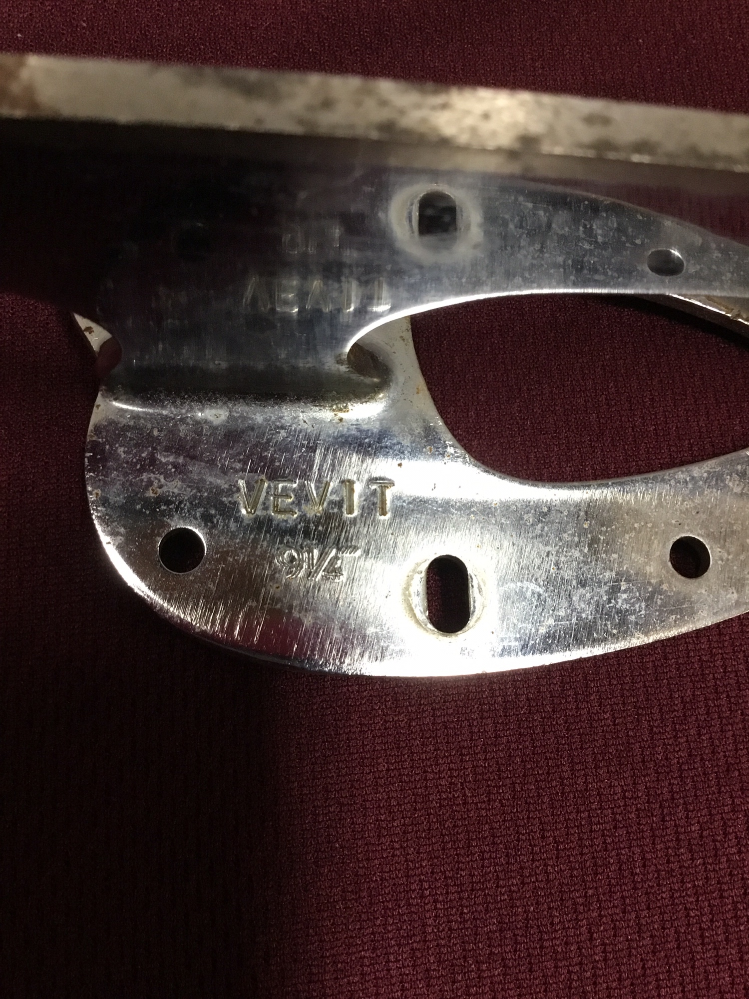 Wilson Excel 9 1/4” Figure Blades | SidelineSwap