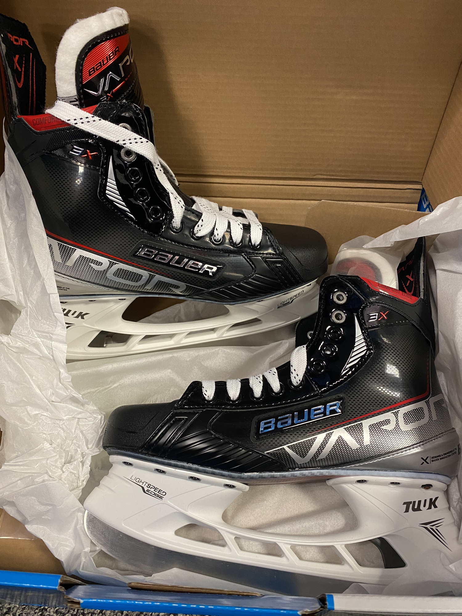 New Bauer Size 8 Vapor 3X Hockey Skates | SidelineSwap