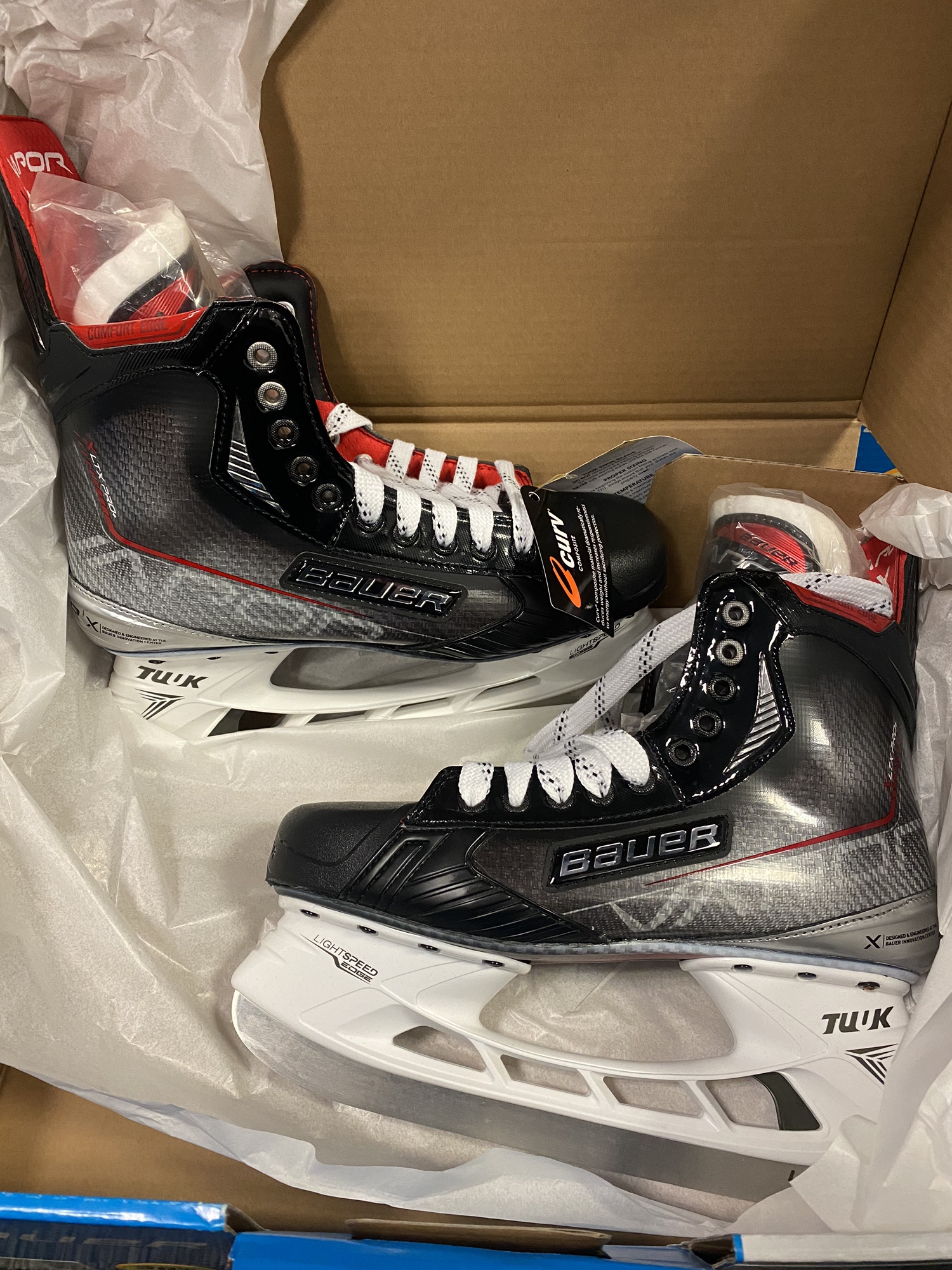 New Bauer Size 5 Vapor XLTX Pro+ Hockey Skates | SidelineSwap