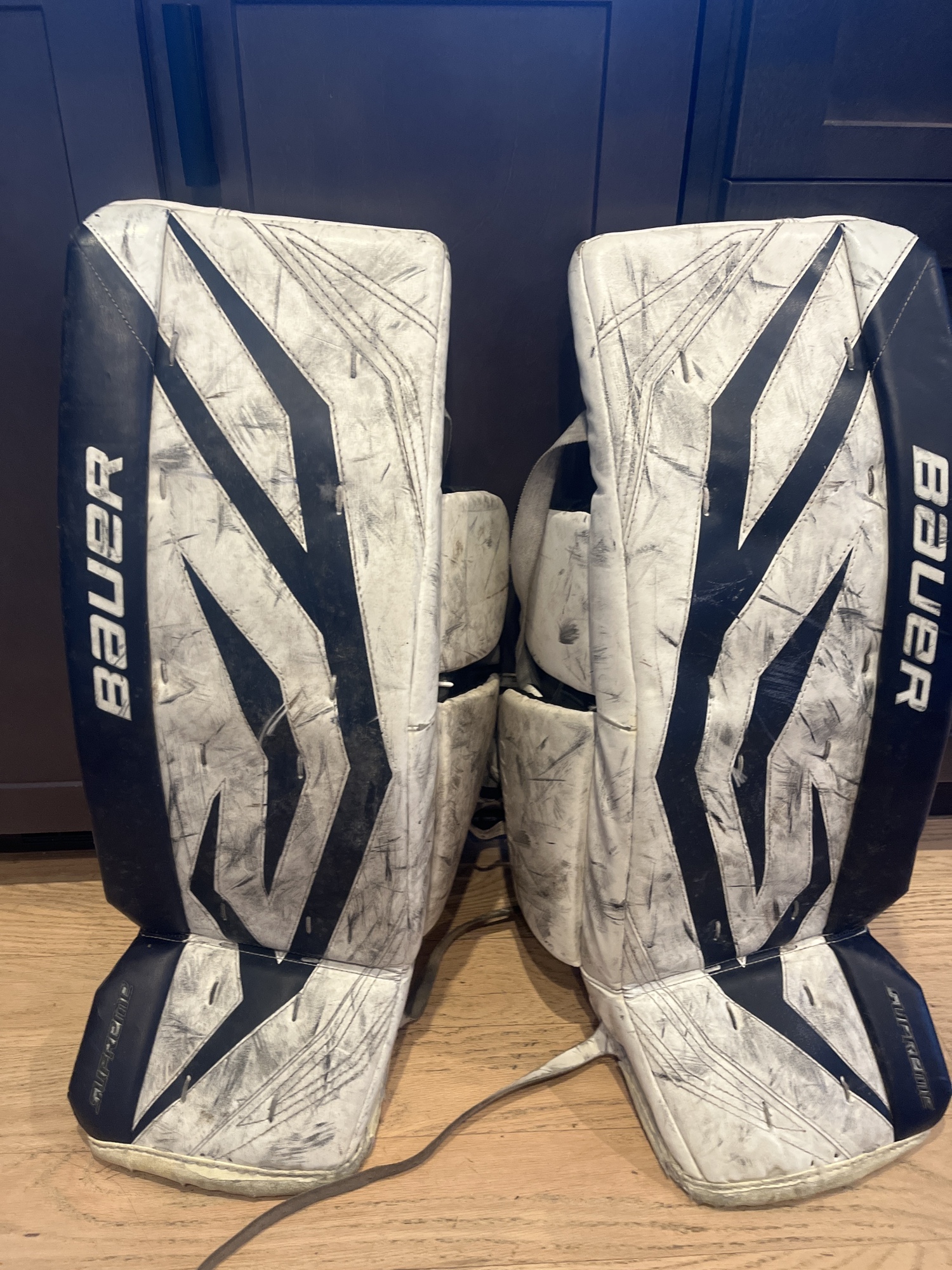 30" Bauer Supreme One60 Goalie Leg Pads | SidelineSwap