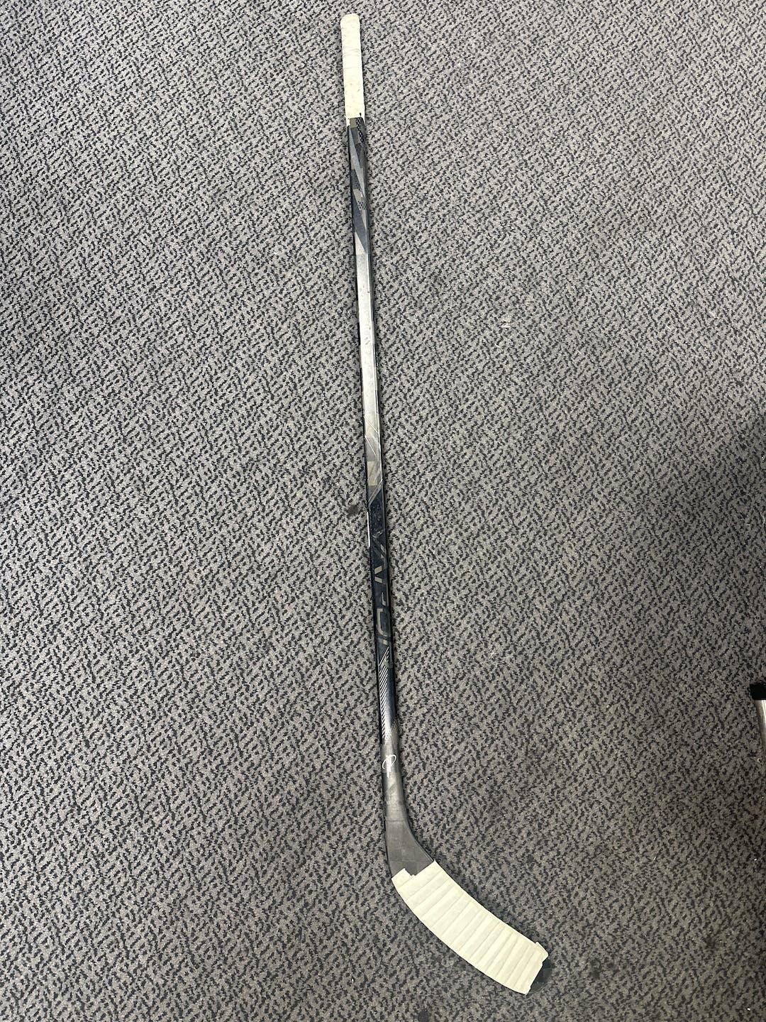 Used Bauer Vapor Fly Lite 70 Flex Pattern P88 Senior One Piece Sticks ...