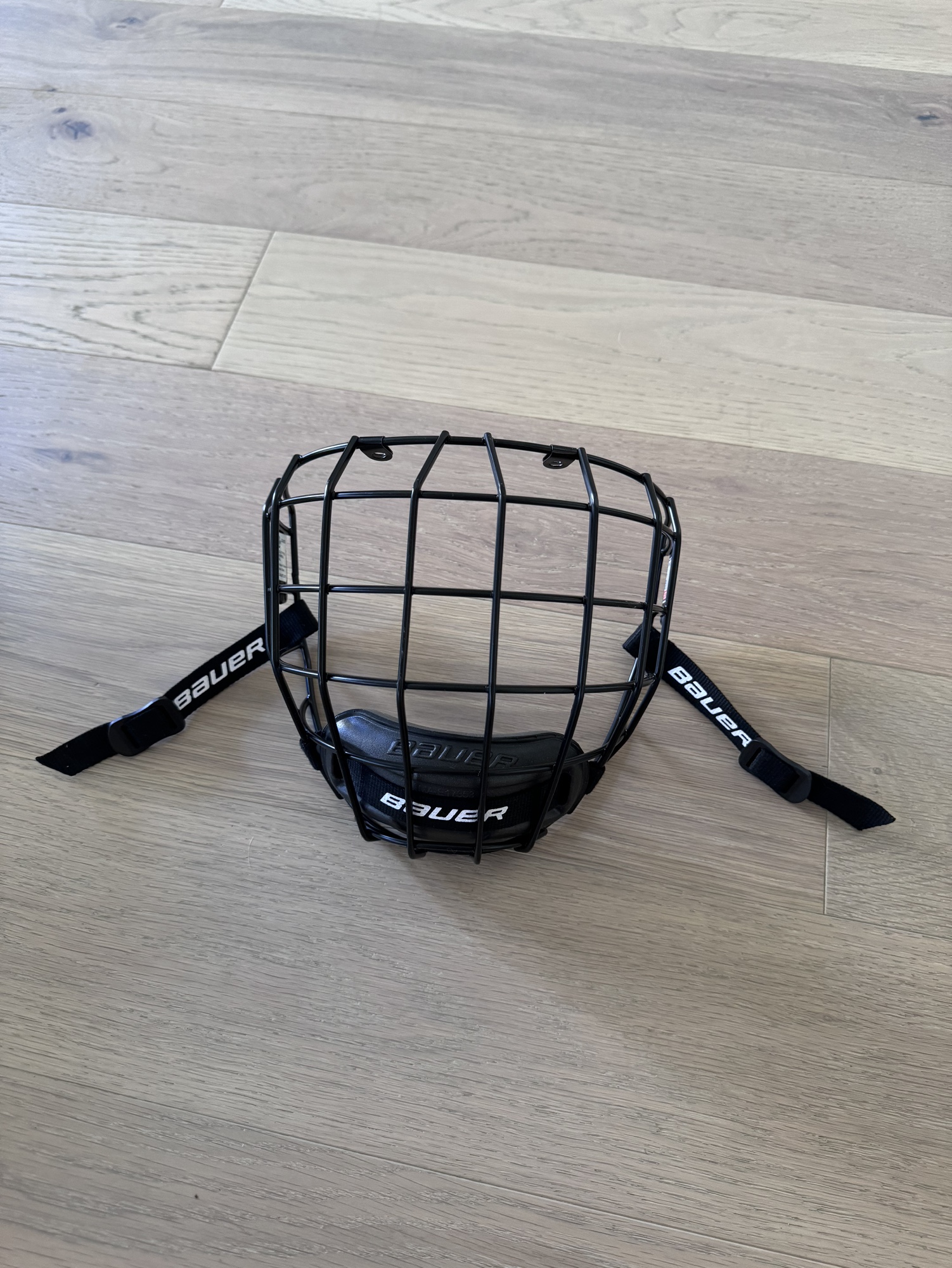 New Small Bauer Full Cage Profile II Facemask | SidelineSwap