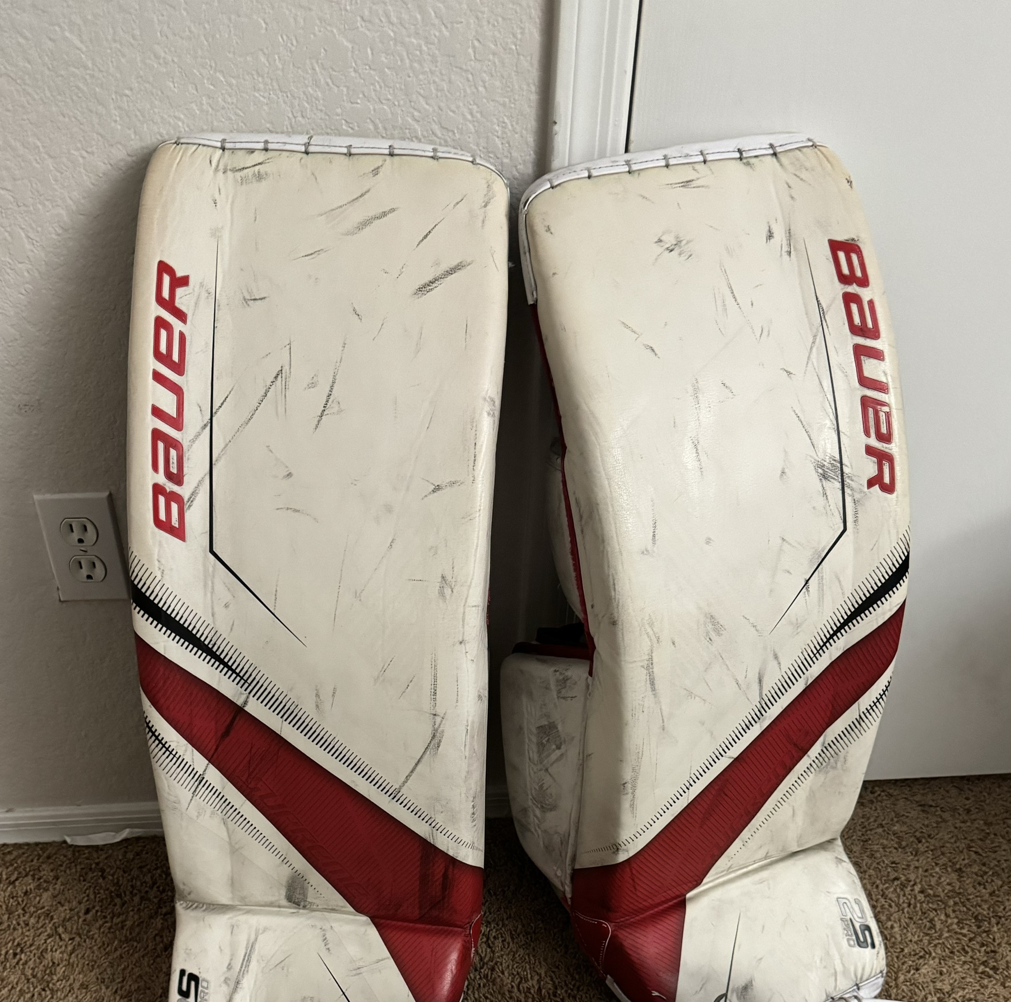 Bauer Supreme 2S Pro Goalie Leg Pads Senior Small | SidelineSwap