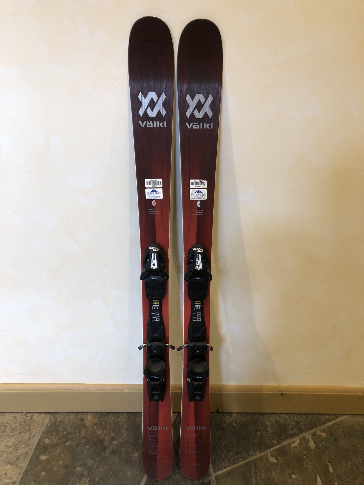 2022 Volkl Kenja 88 Skis With Bindings 149cm 1105659 | SidelineSwap