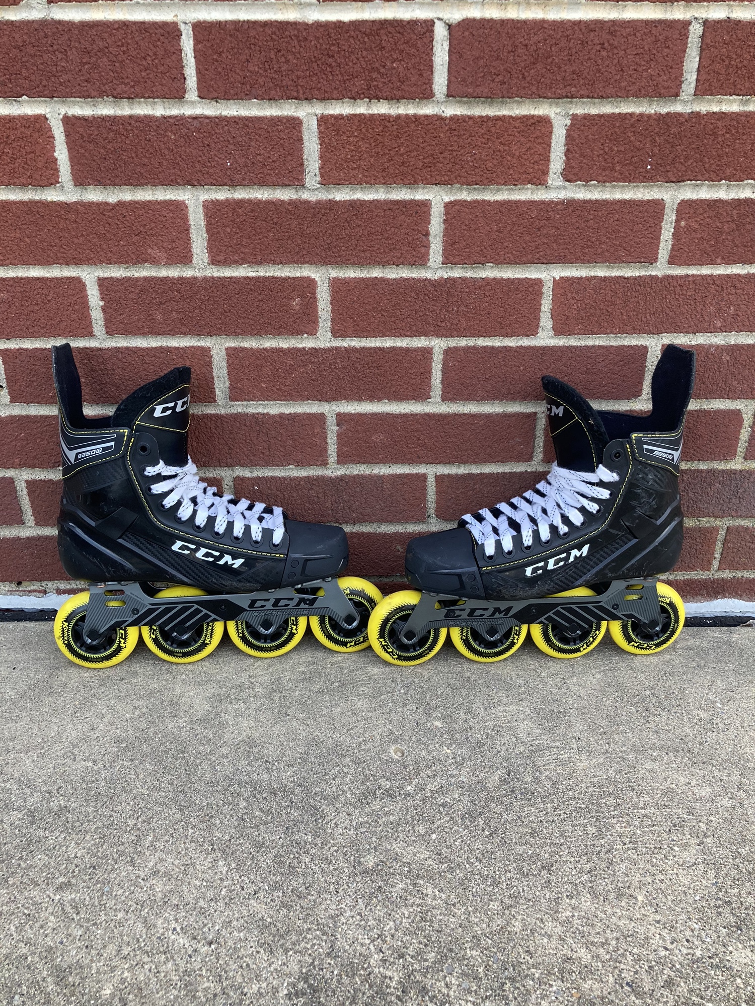 Used CCM 9350 Regular Width Size 7 Inline Skates | SidelineSwap
