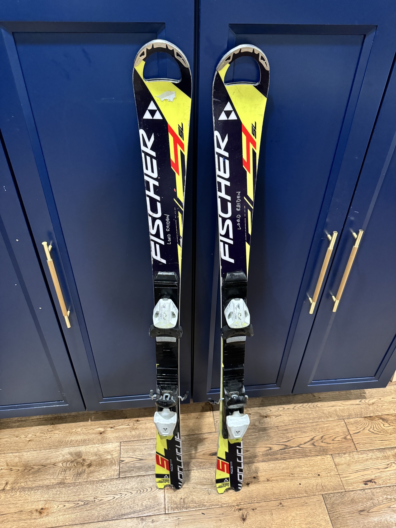 Fischer Jr. RC4 World Cup SL Skis | SidelineSwap