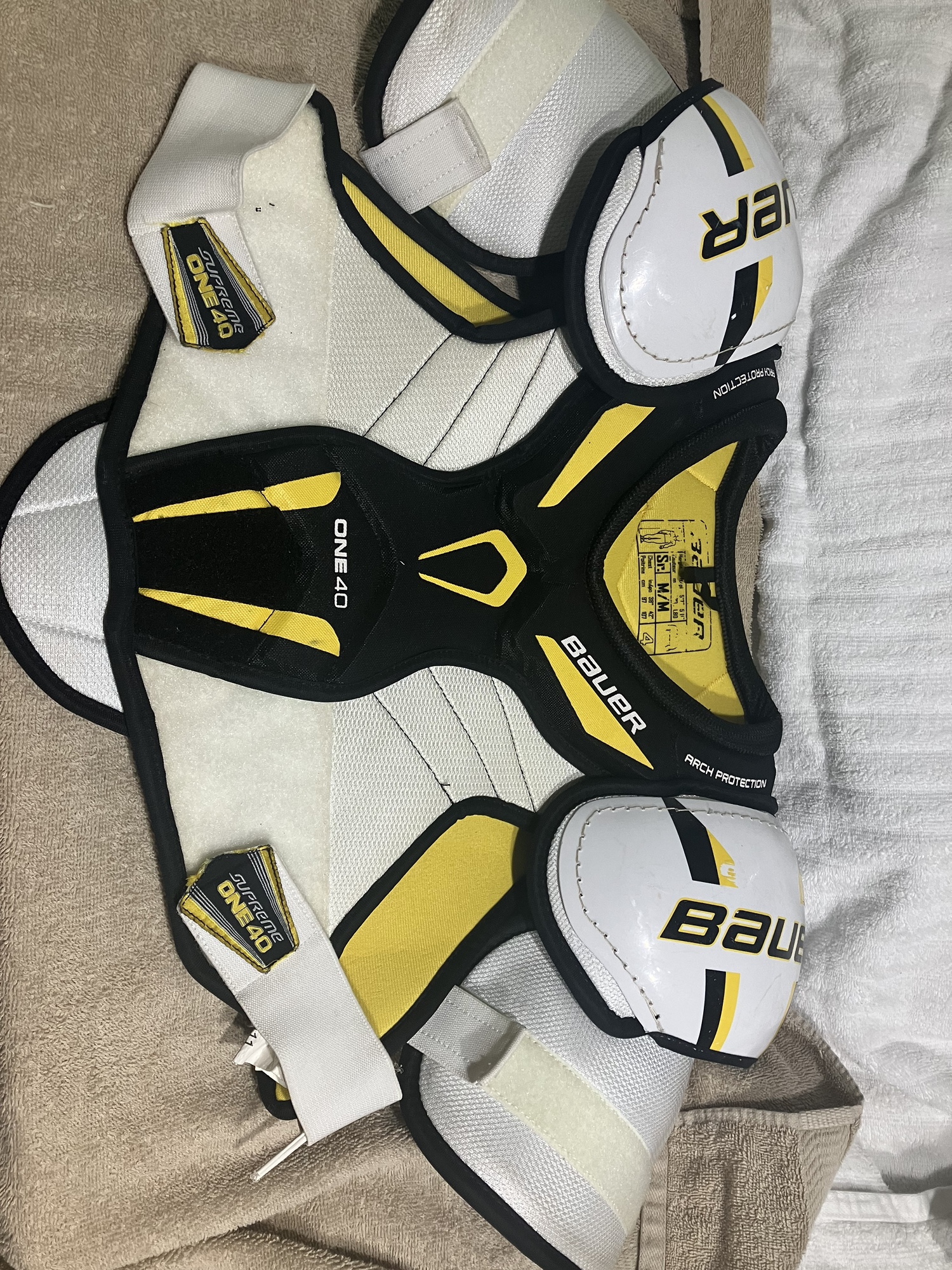 Bauer Supreme One40 Shoulder Pads | SidelineSwap