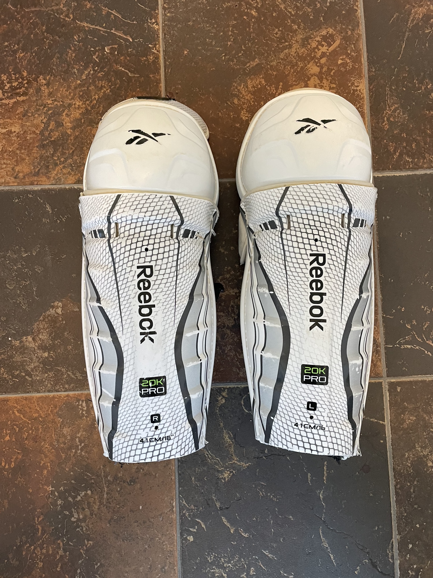 Used Reebok 15" Pro Stock 20K Pro Shin Pads | SidelineSwap