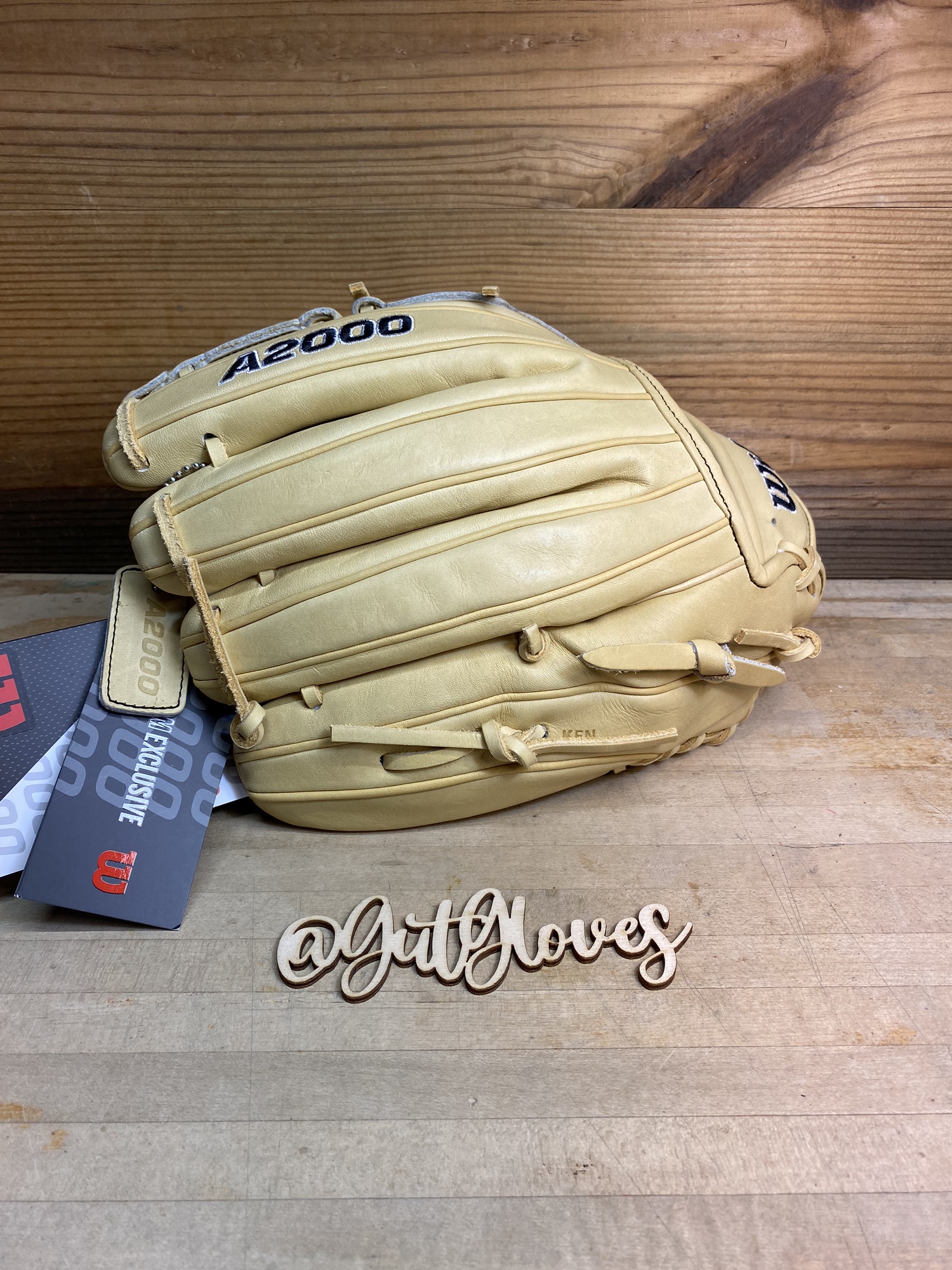 Wilson 12" A2000 B2 Exclusive Edition | SidelineSwap