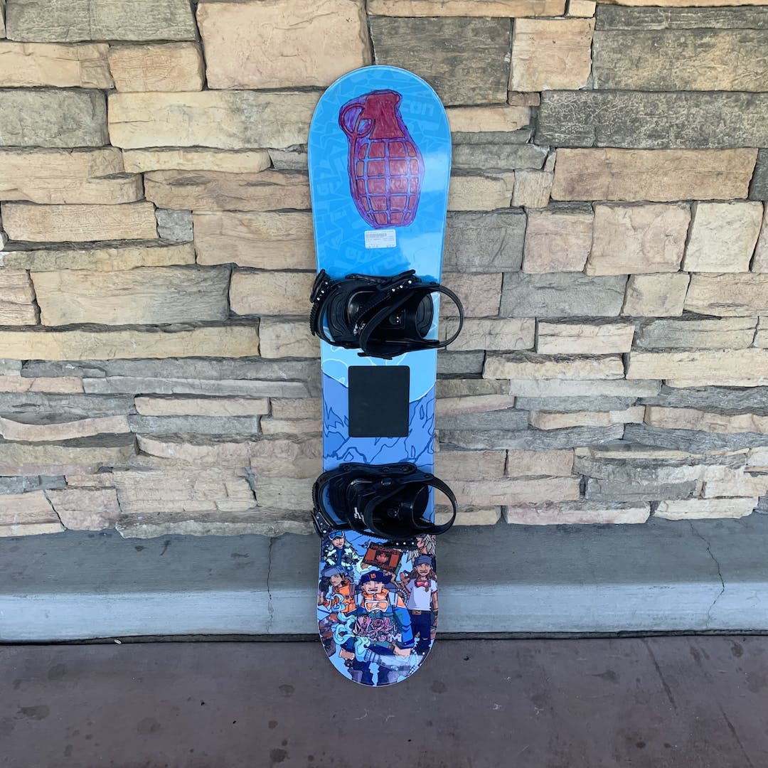 Used Burton Grenade 125 Cm Boys' Snowboard Combo | SidelineSwap