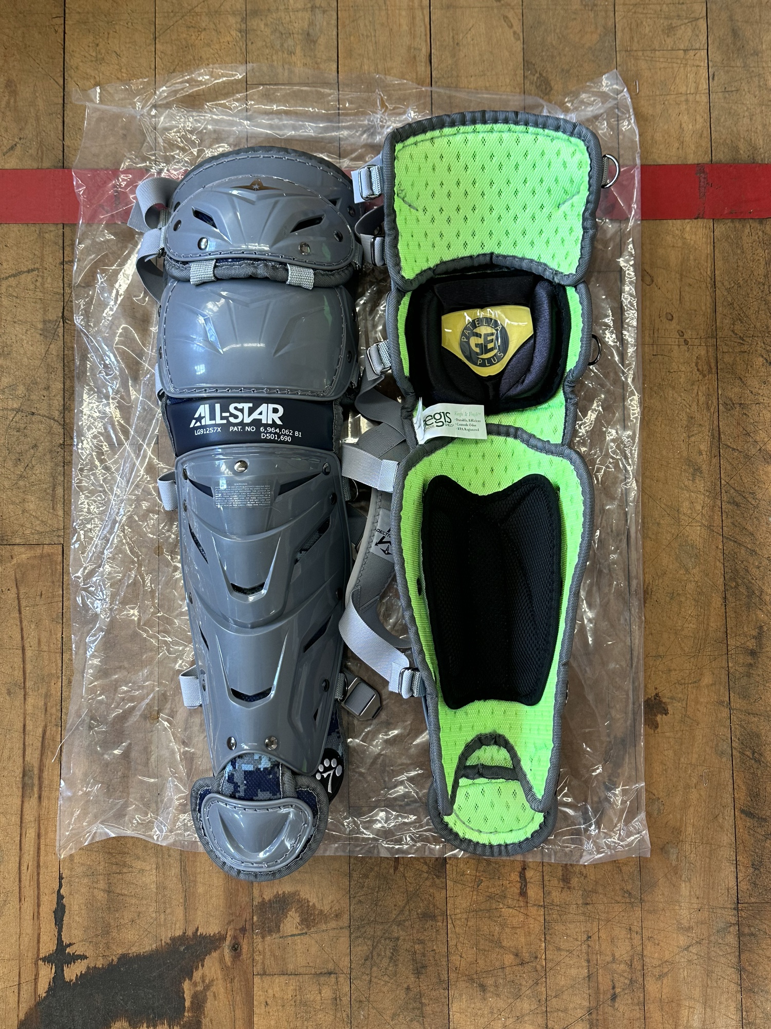 New All-Star System 7 Axis LG912S7X Catcher's Leg Guard Graphite/Digi ...