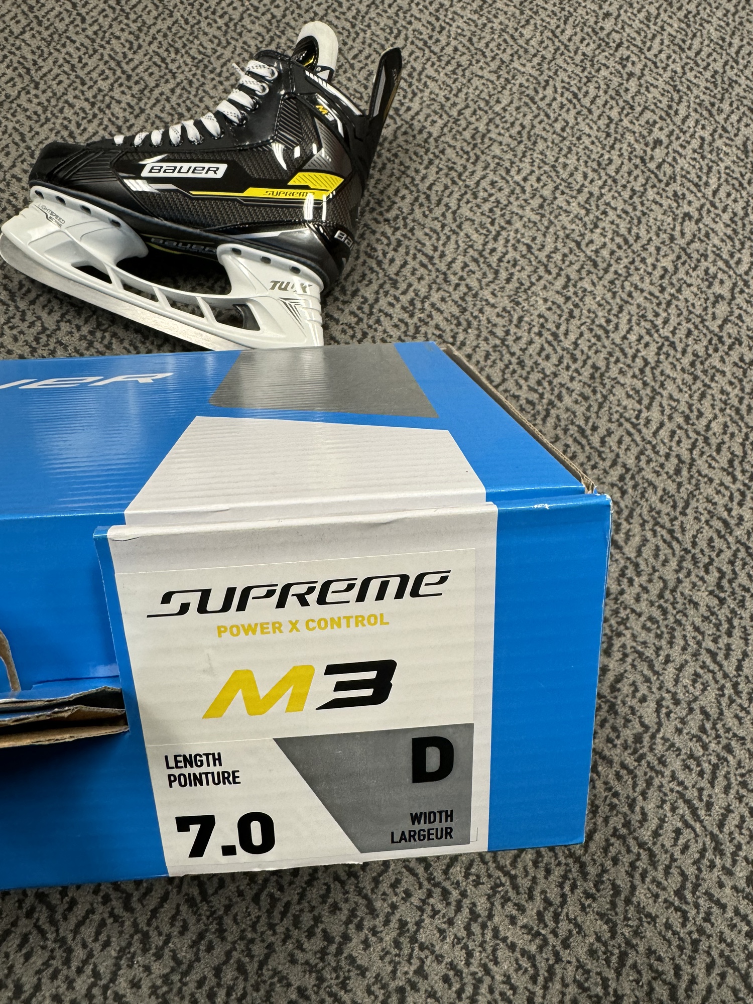 Bauer Supreme M3 size 7 D width skates | SidelineSwap