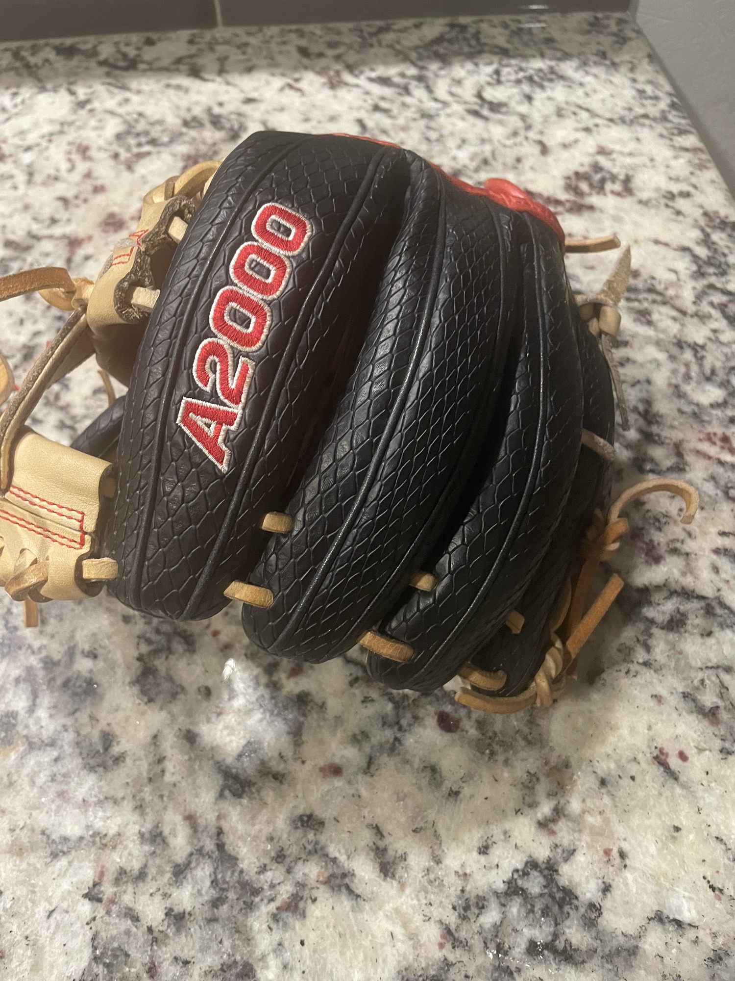 A2000 infield baseball glove | SidelineSwap