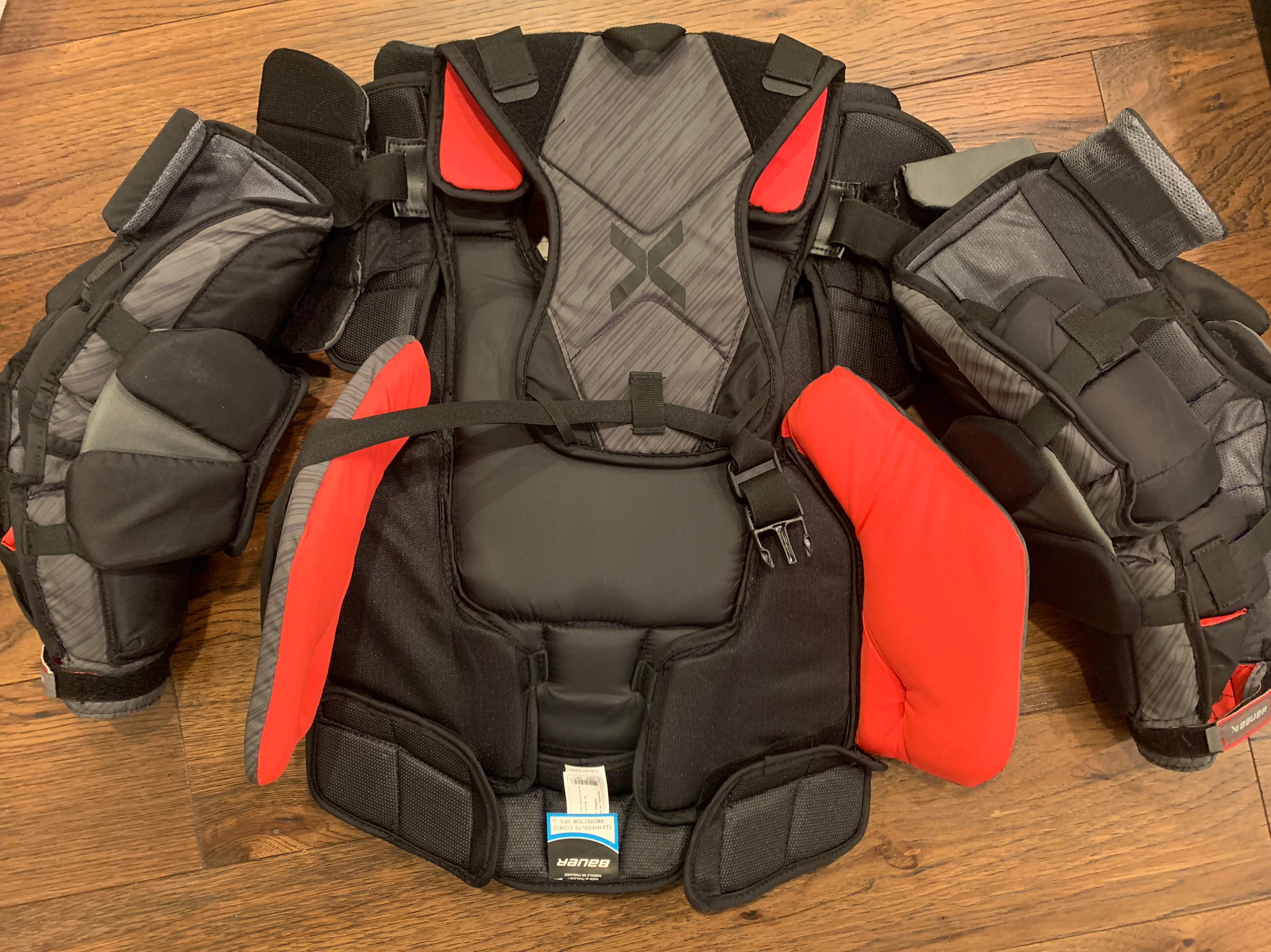 Used Small Bauer Hyperlite 2 Goalie Chest Protector | SidelineSwap