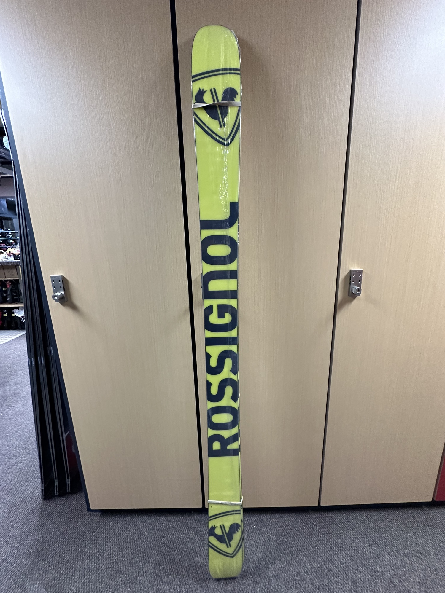 New Men's 2022 Rossignol 187 cm Powder Black ops sender ti Skis Without ...
