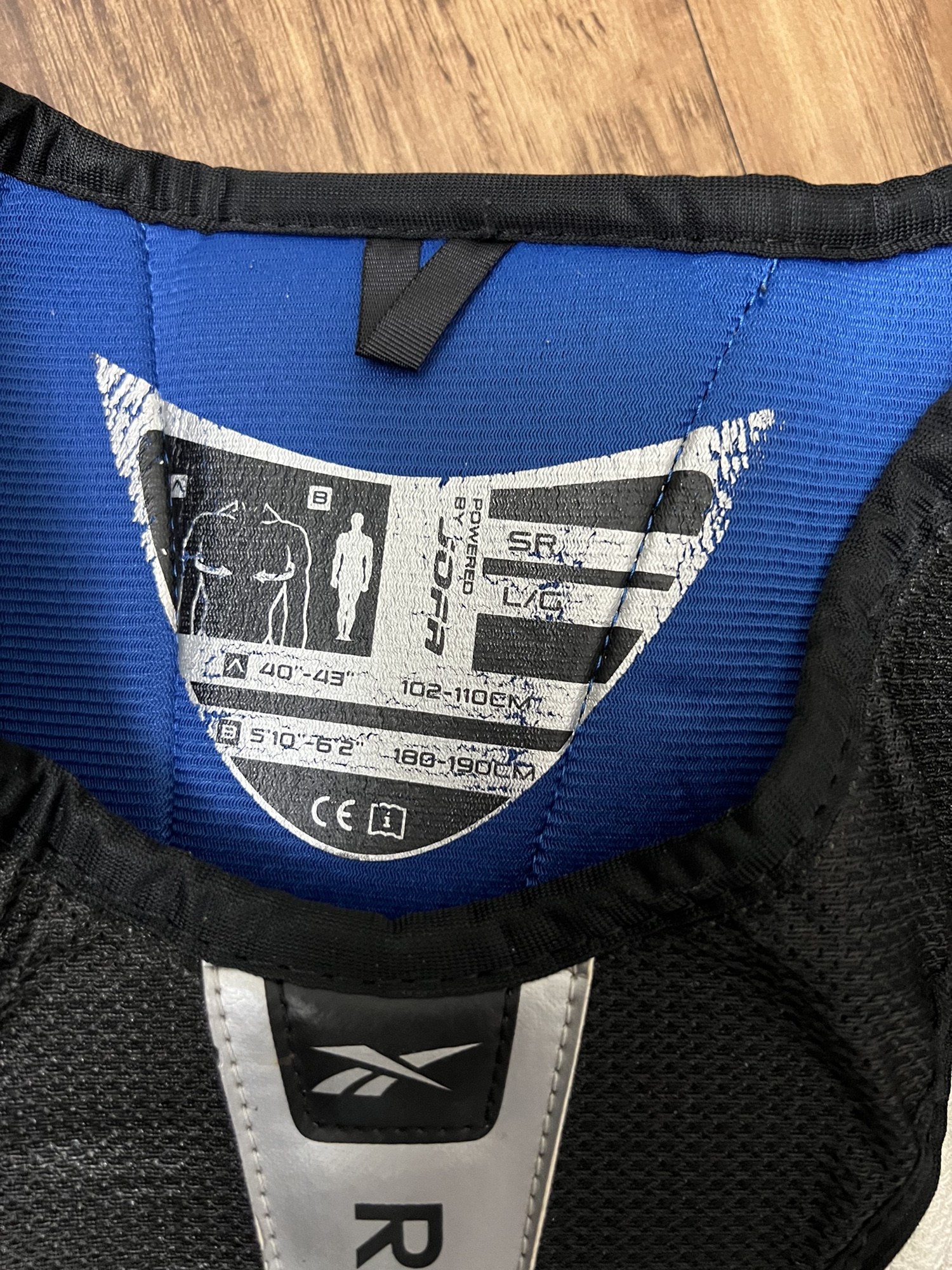 Used Large Reebok Shoulder Pads | SidelineSwap