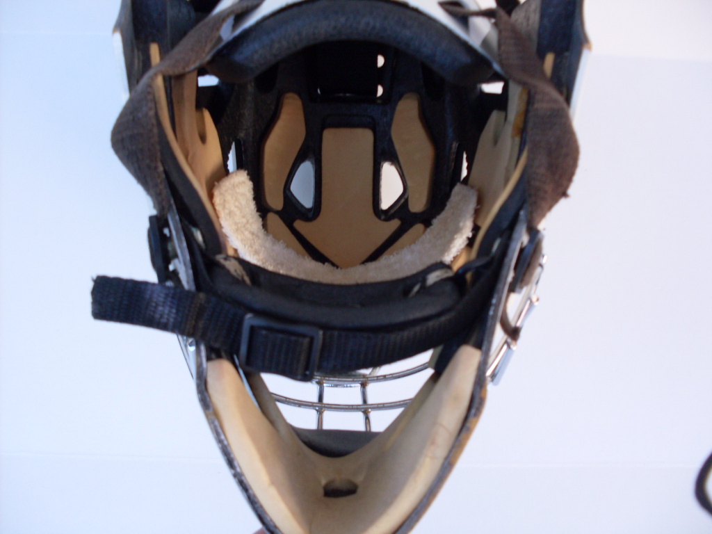 Senior Used Itech Goalie Mask | SidelineSwap
