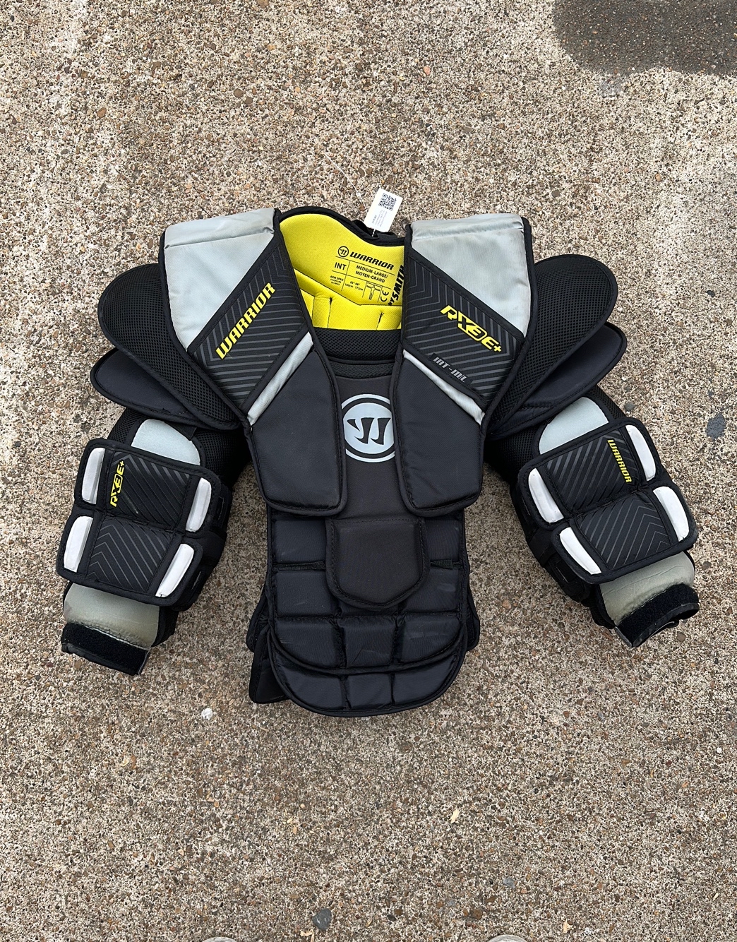 Used Medium/Large Warrior RX3E+ Goalie Chest Protector | SidelineSwap