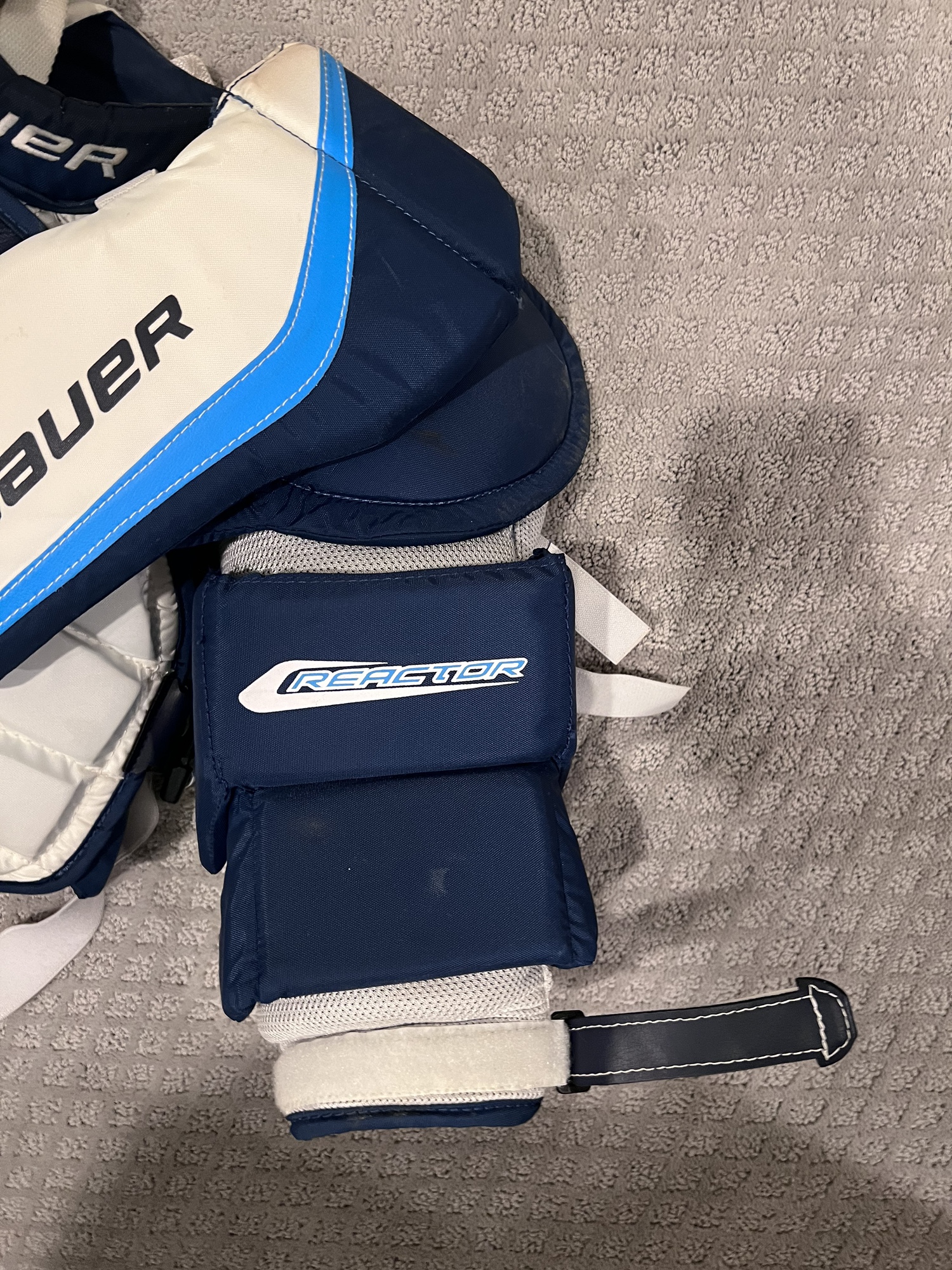 Used Small Bauer Reactor 7000 Goalie Chest Protector | SidelineSwap