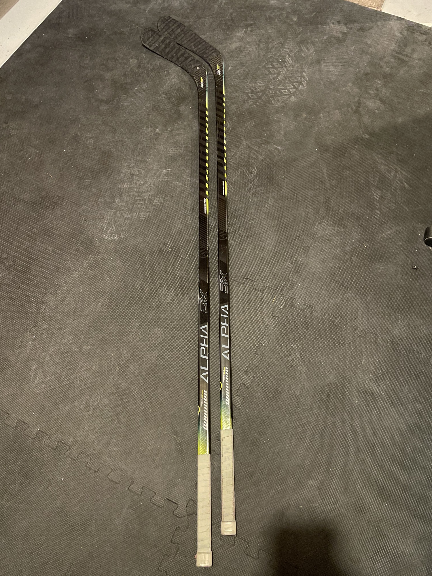Warrior Alpha DX Pro Stock LH hockey stick 90 flex Benn P90T curve ...