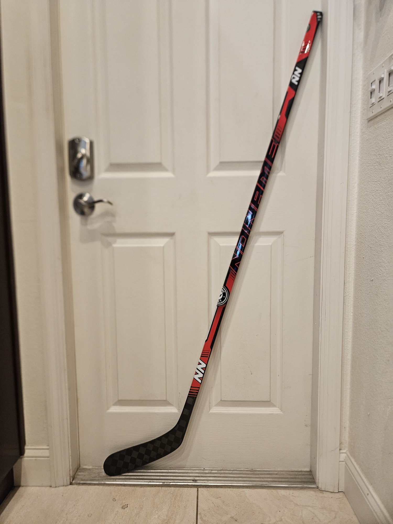 "No Name" Brand Custom Hockey Stick Right | SidelineSwap