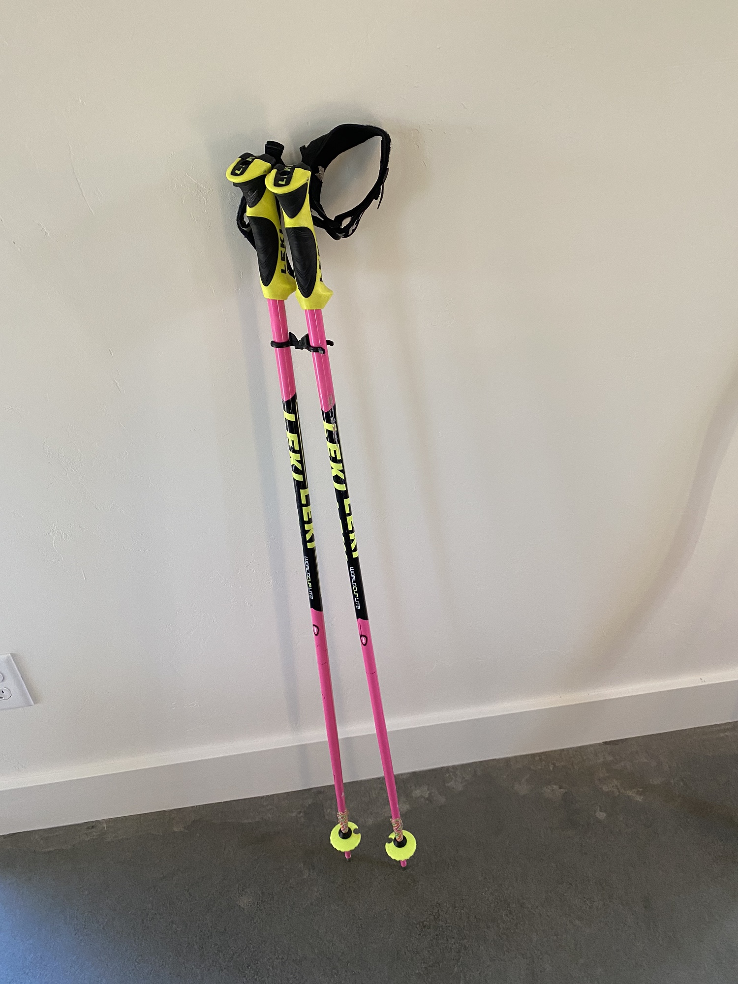 110 cm Leki World Cup Trigger S Lite SL 3D Jr. Race Poles | SidelineSwap