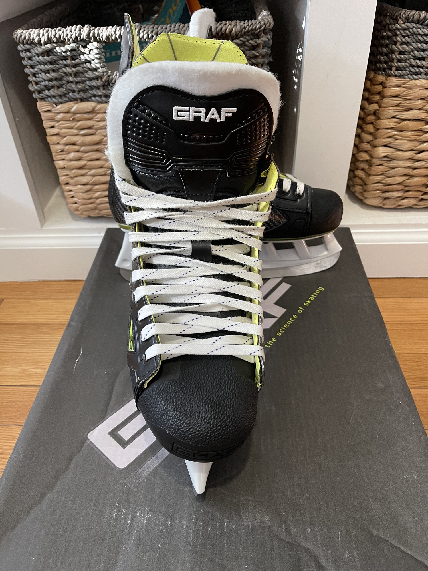 Used Graf Wide Width 8 Ultra G9035 Hockey Skates | SidelineSwap
